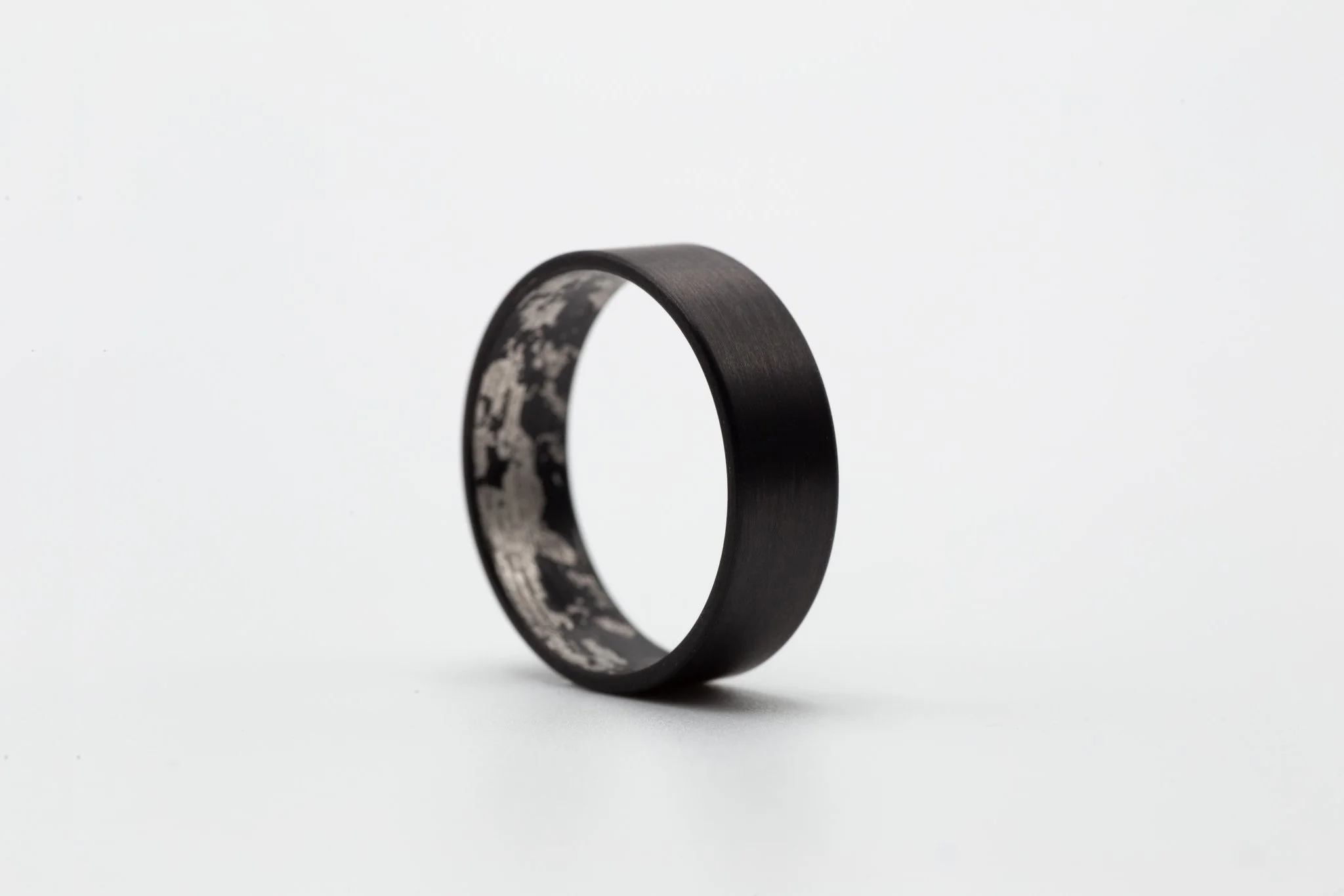 Wide carbon fiber ring with 24k gold — Singularity