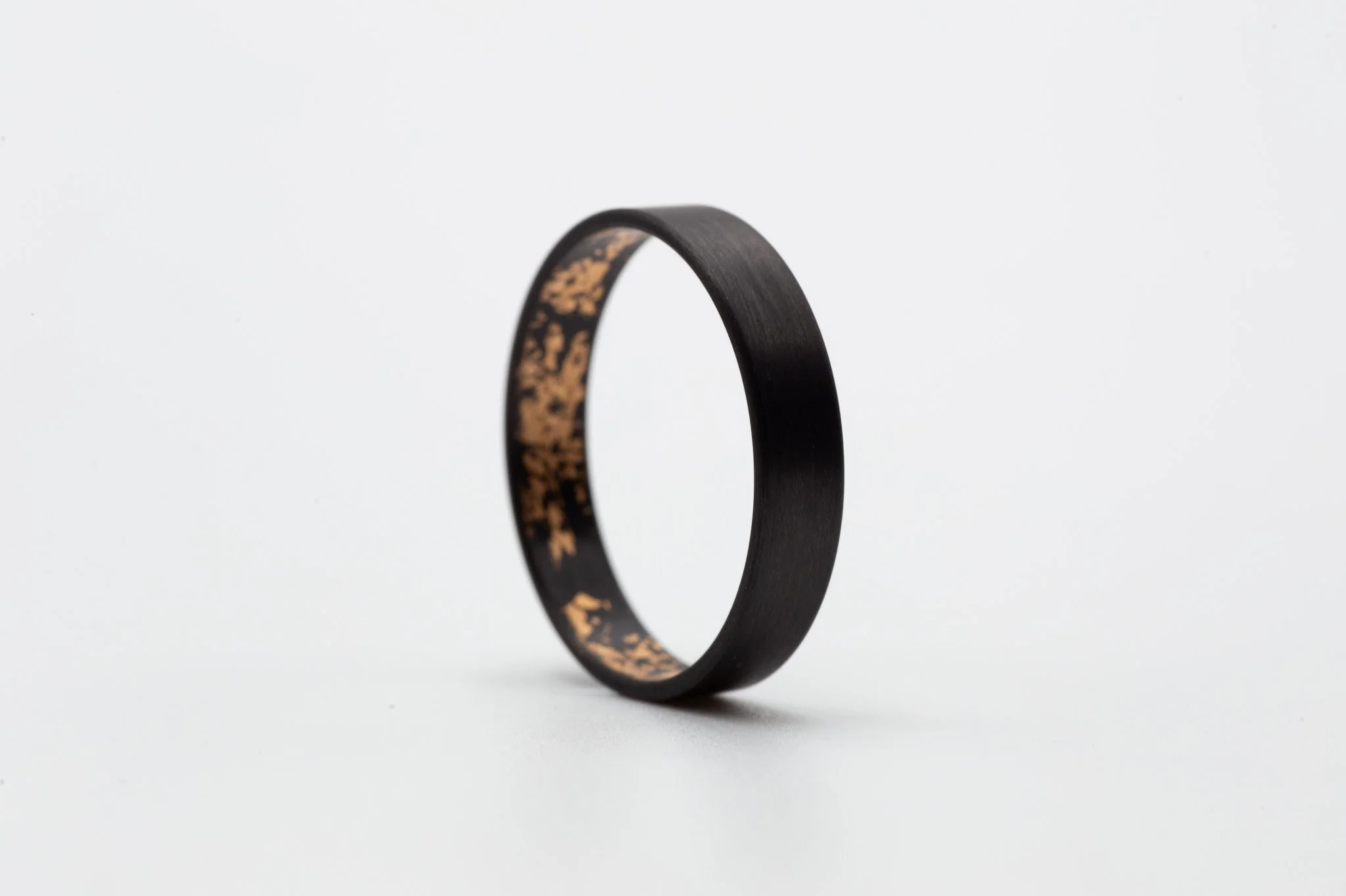 Wide carbon fiber ring with 24k gold — Singularity