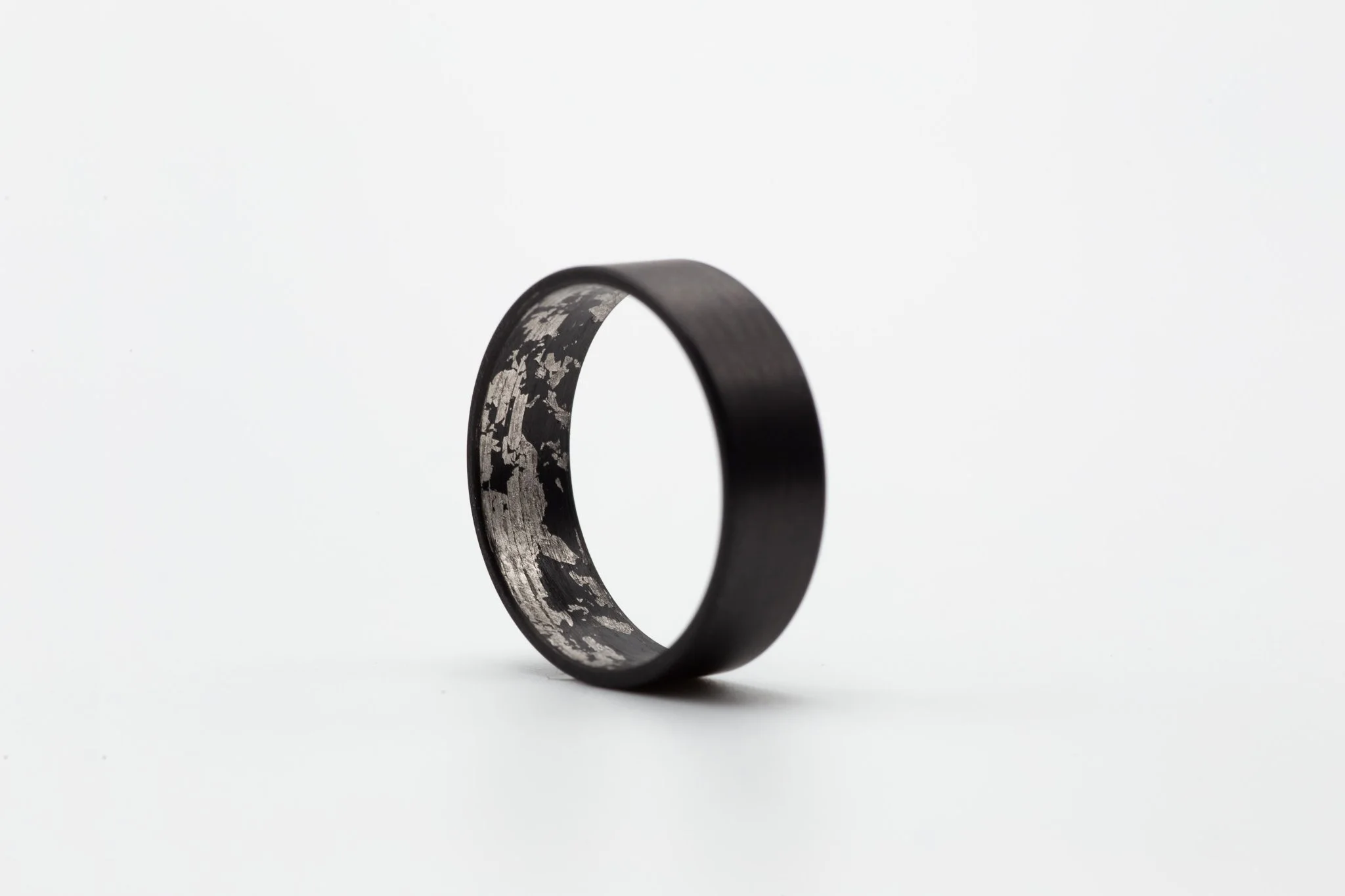 Wide carbon fiber ring with 24k gold — Singularity