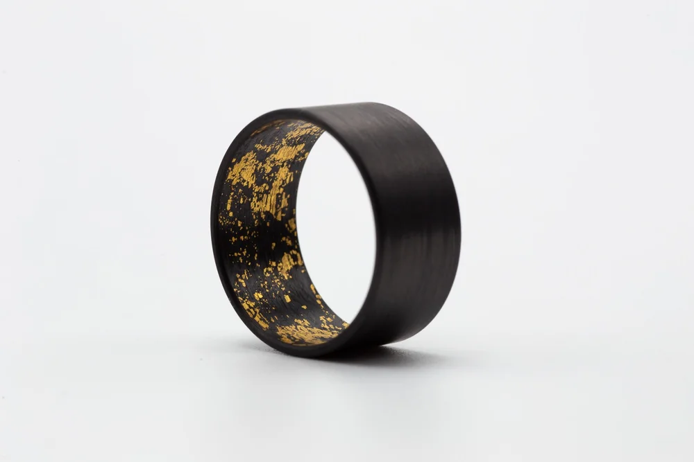Medium Carbon ring with Platinum — Singularity