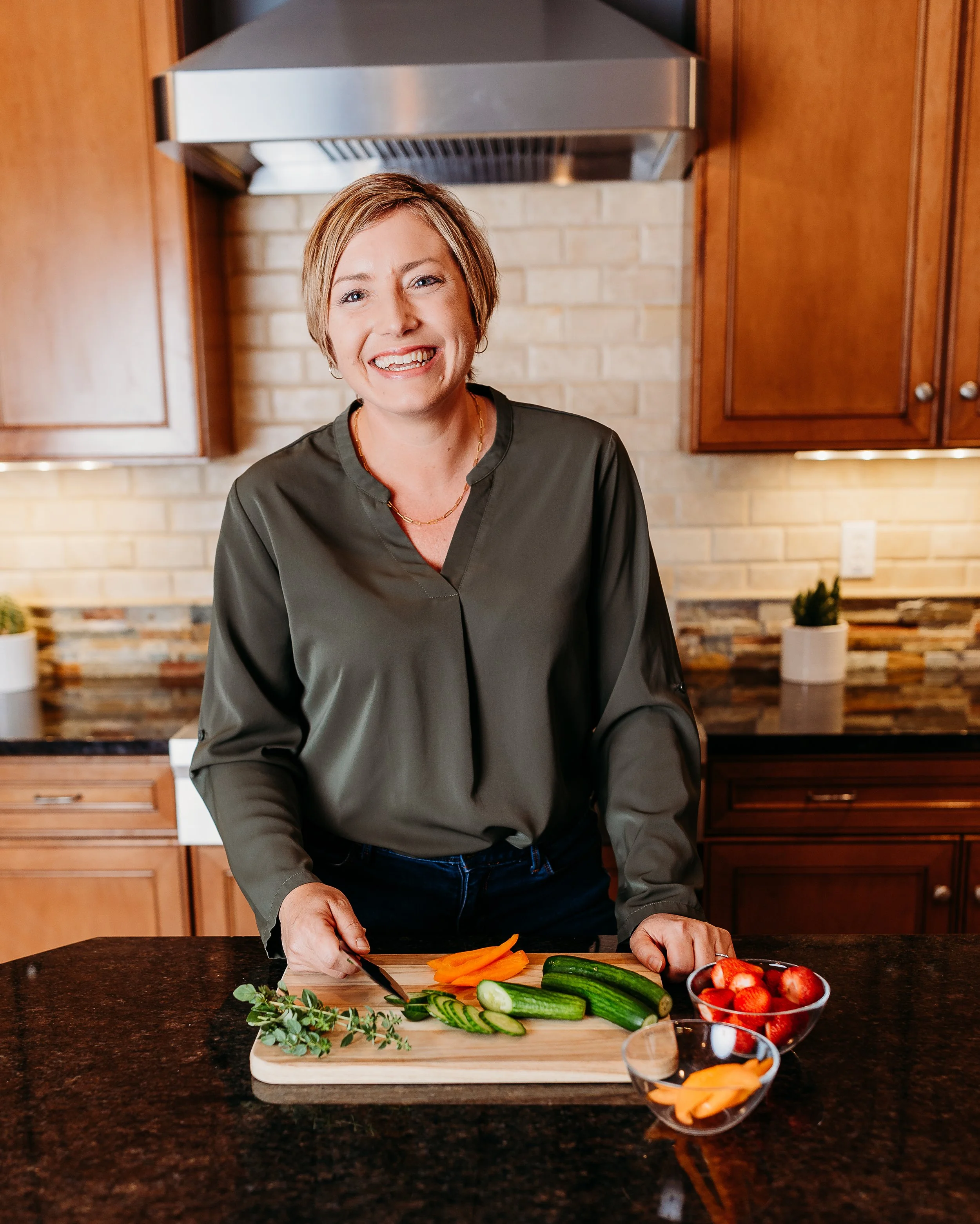 About — stacyolinger.com