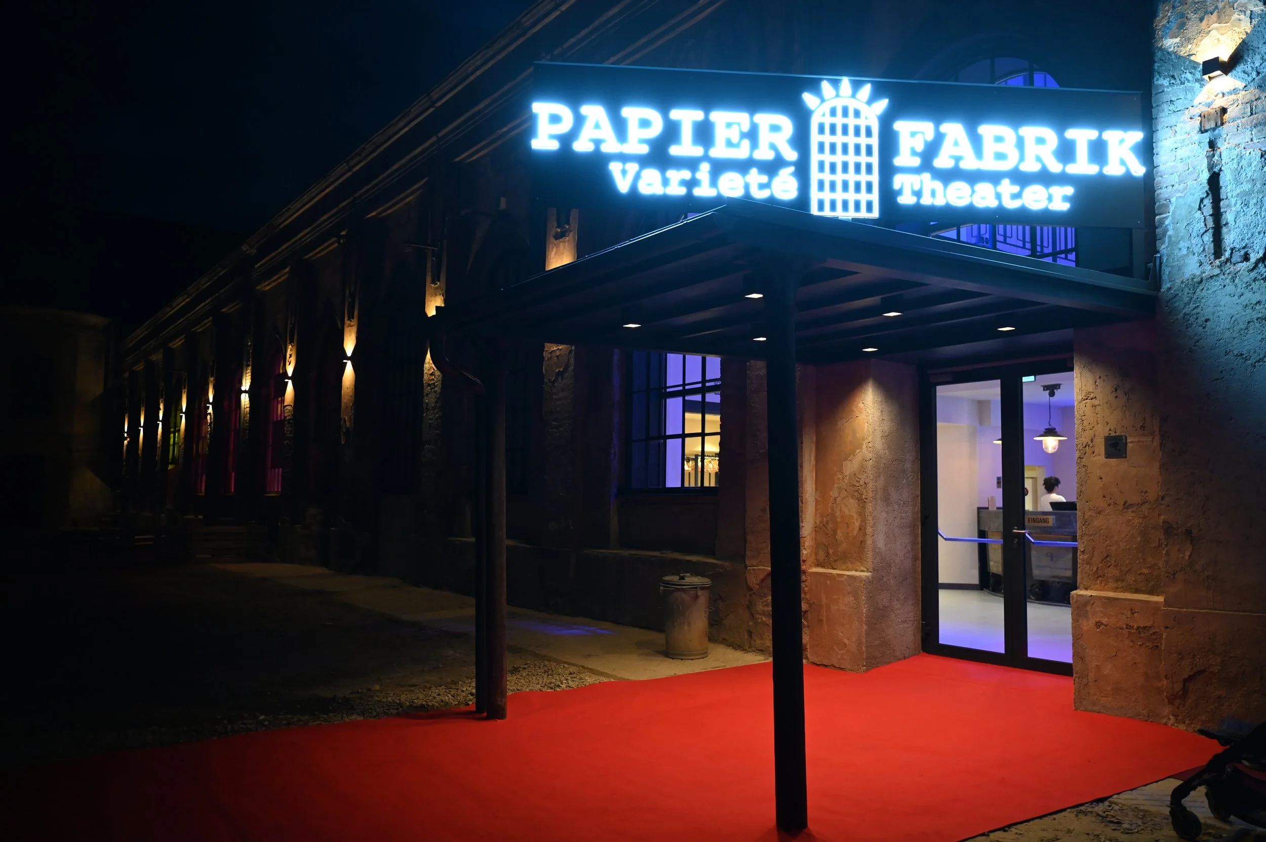 PAPIERFABRIK VARIETÉ — DIE KULTURPRODUKTION