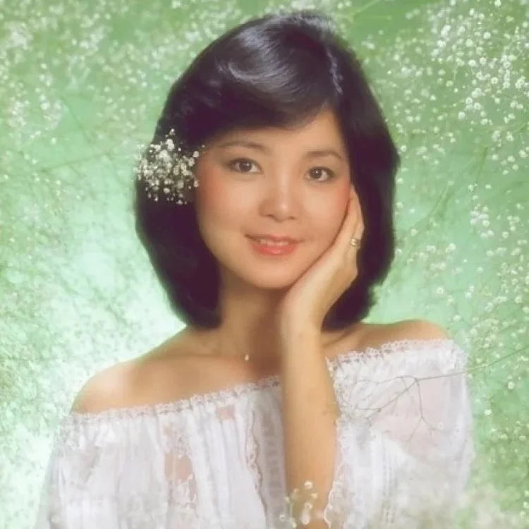 Teresa Teng: The Voice That United China — Naya Magazine