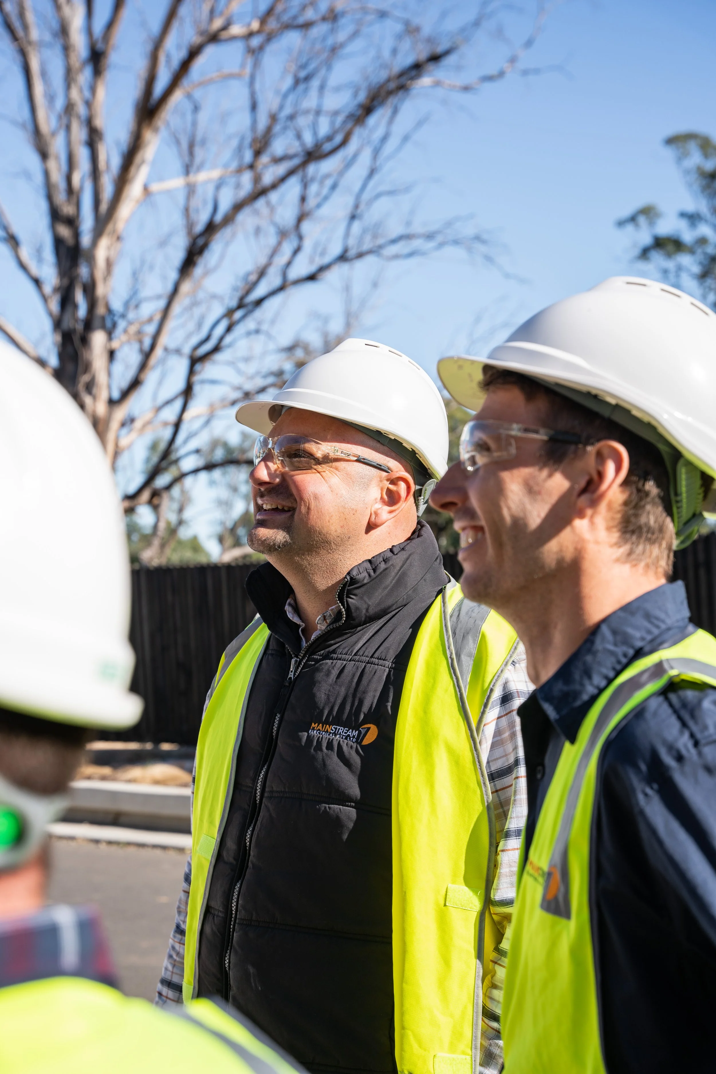 ABOUT US — Mainstream Electrical