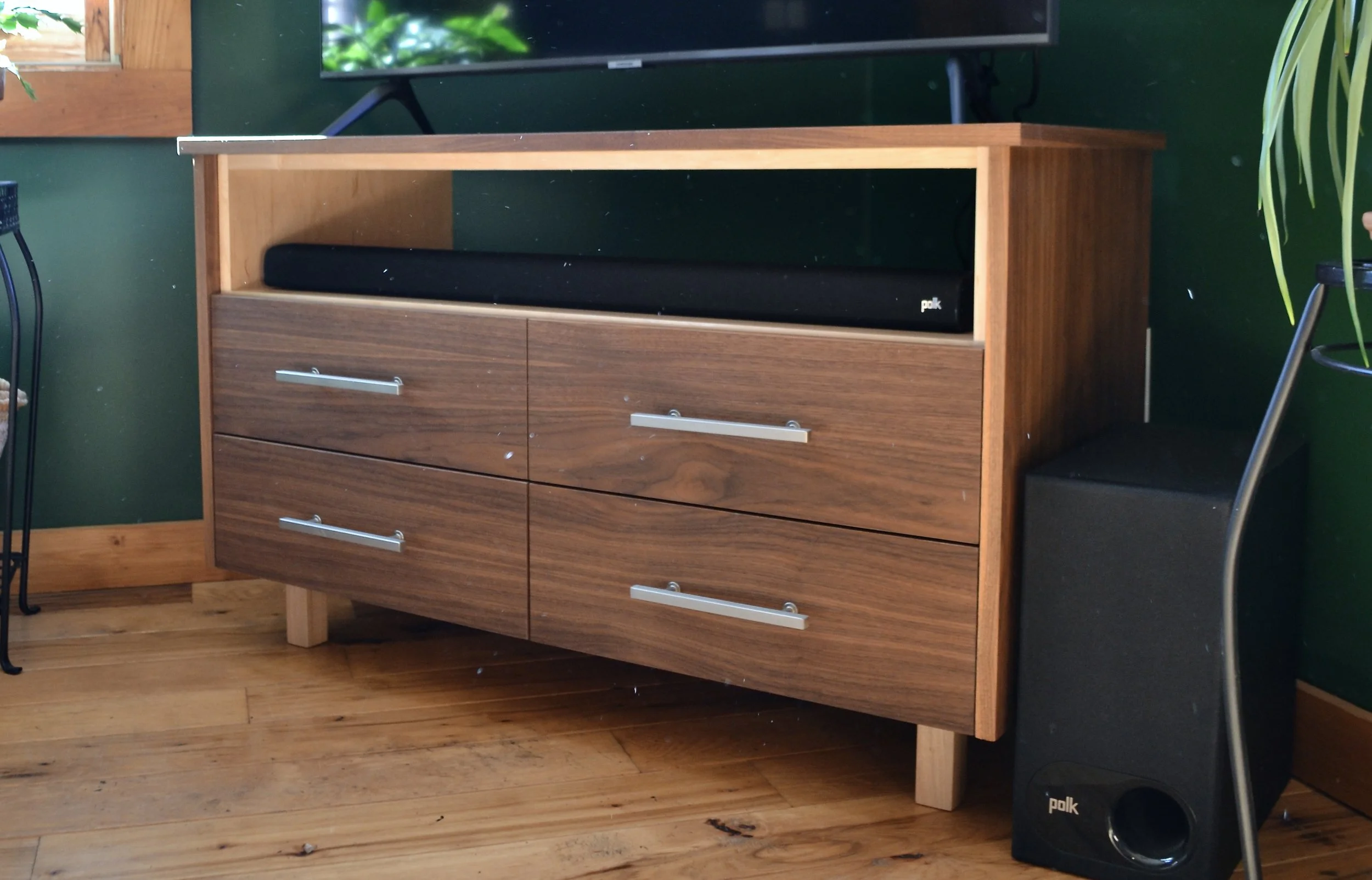 Five Wood Furniture Company