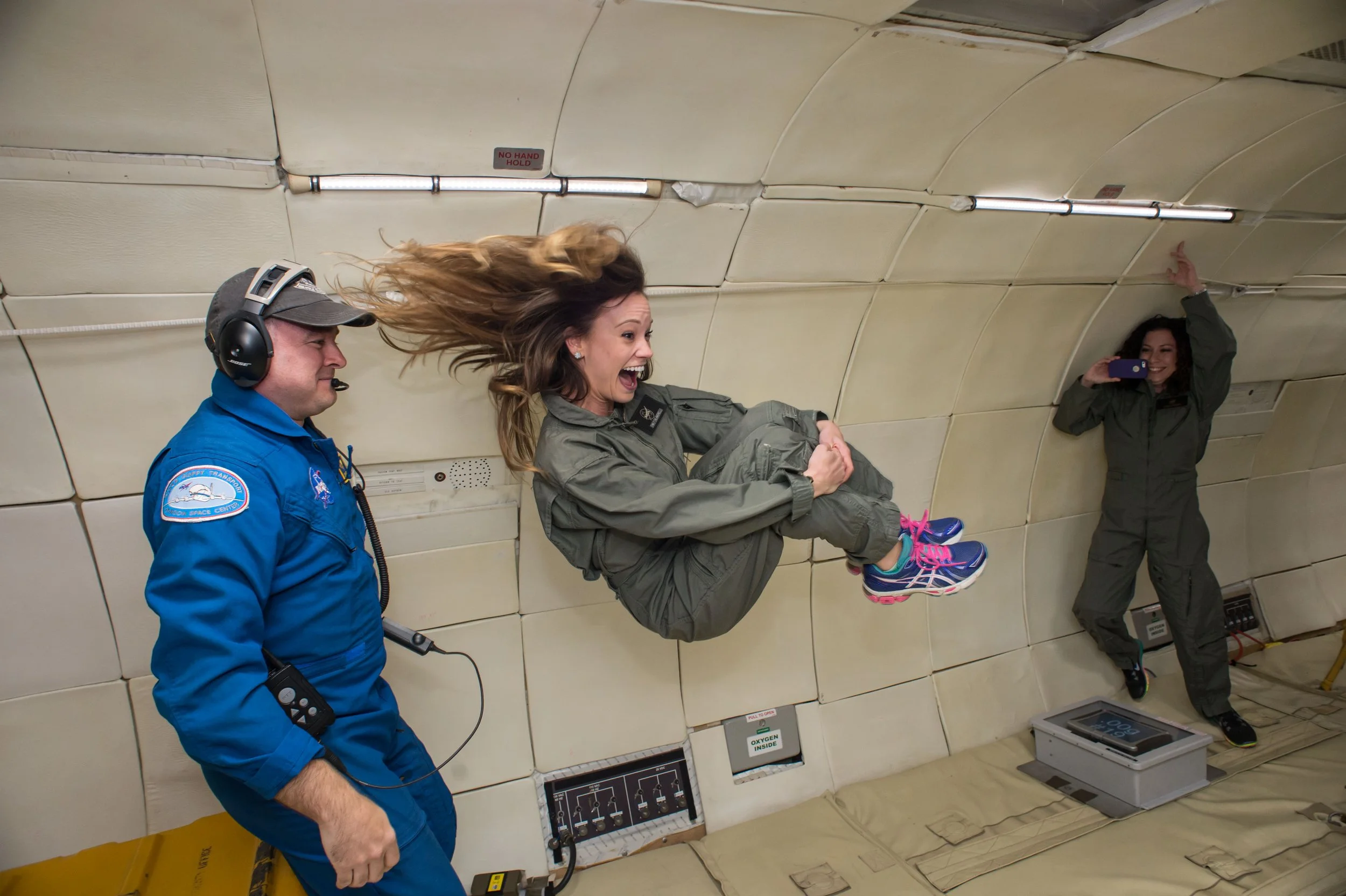 About Emily Calandrelli — TV Host, Author, and Public Speaker — The Space Gal