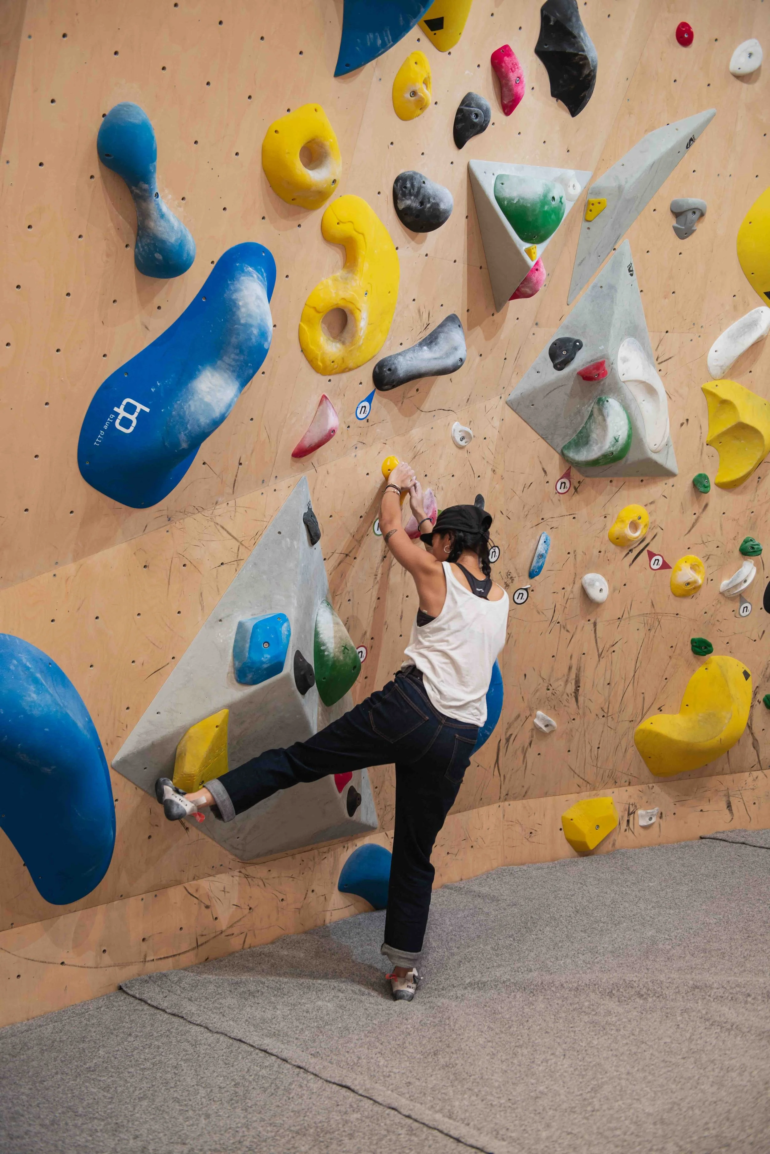 Bouldering Basic — n bouldering