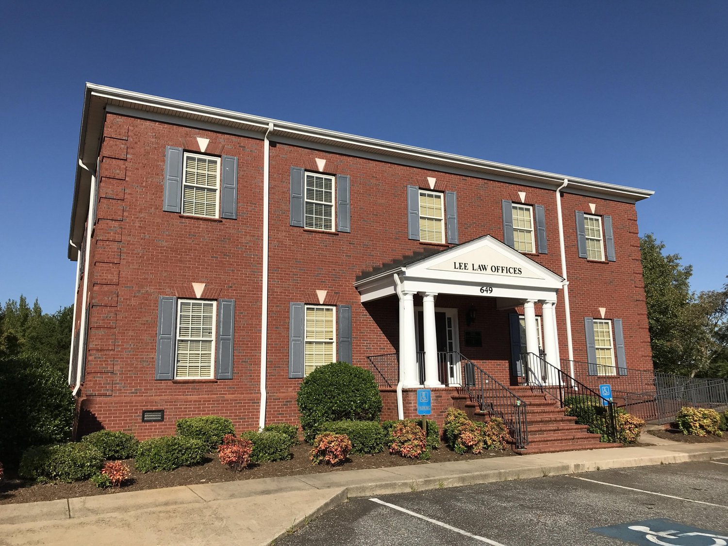 About Us — Lee Law Offices