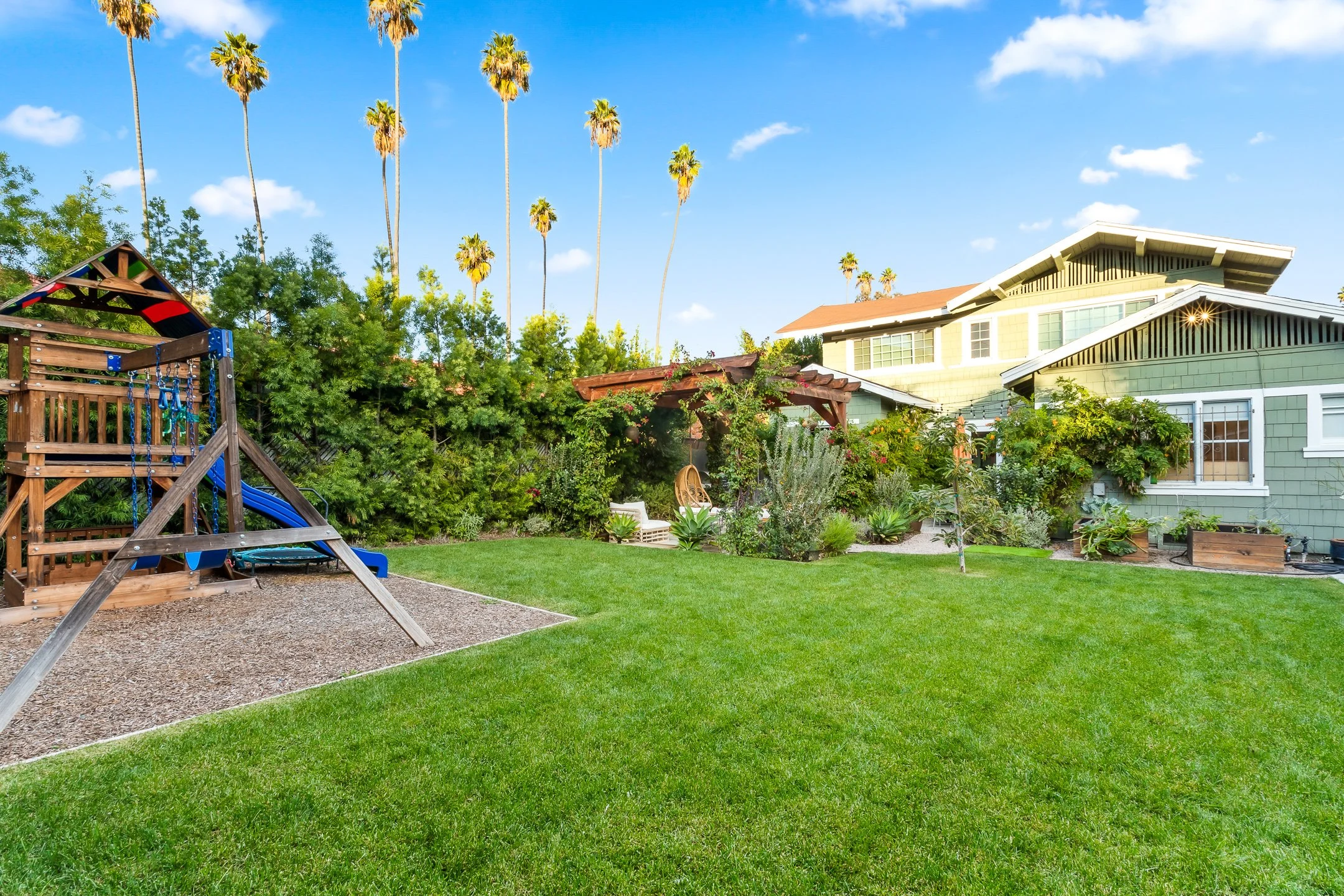 KINGSLEY LIVING — Silverstein Locations