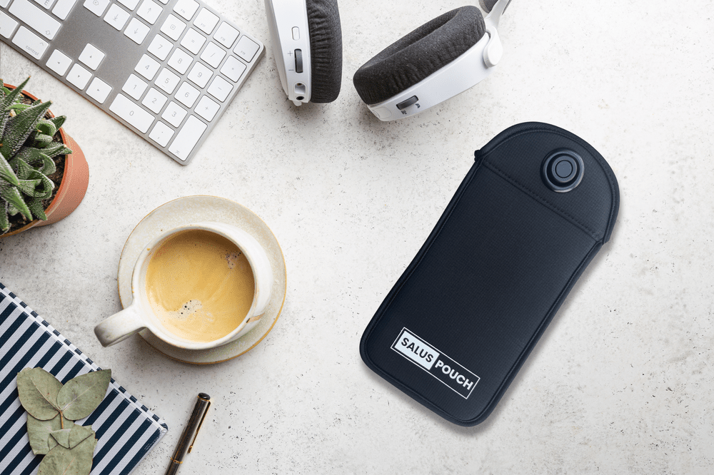 Cell Phone Lock Bags for Schools - How it Works — Salus Pouch