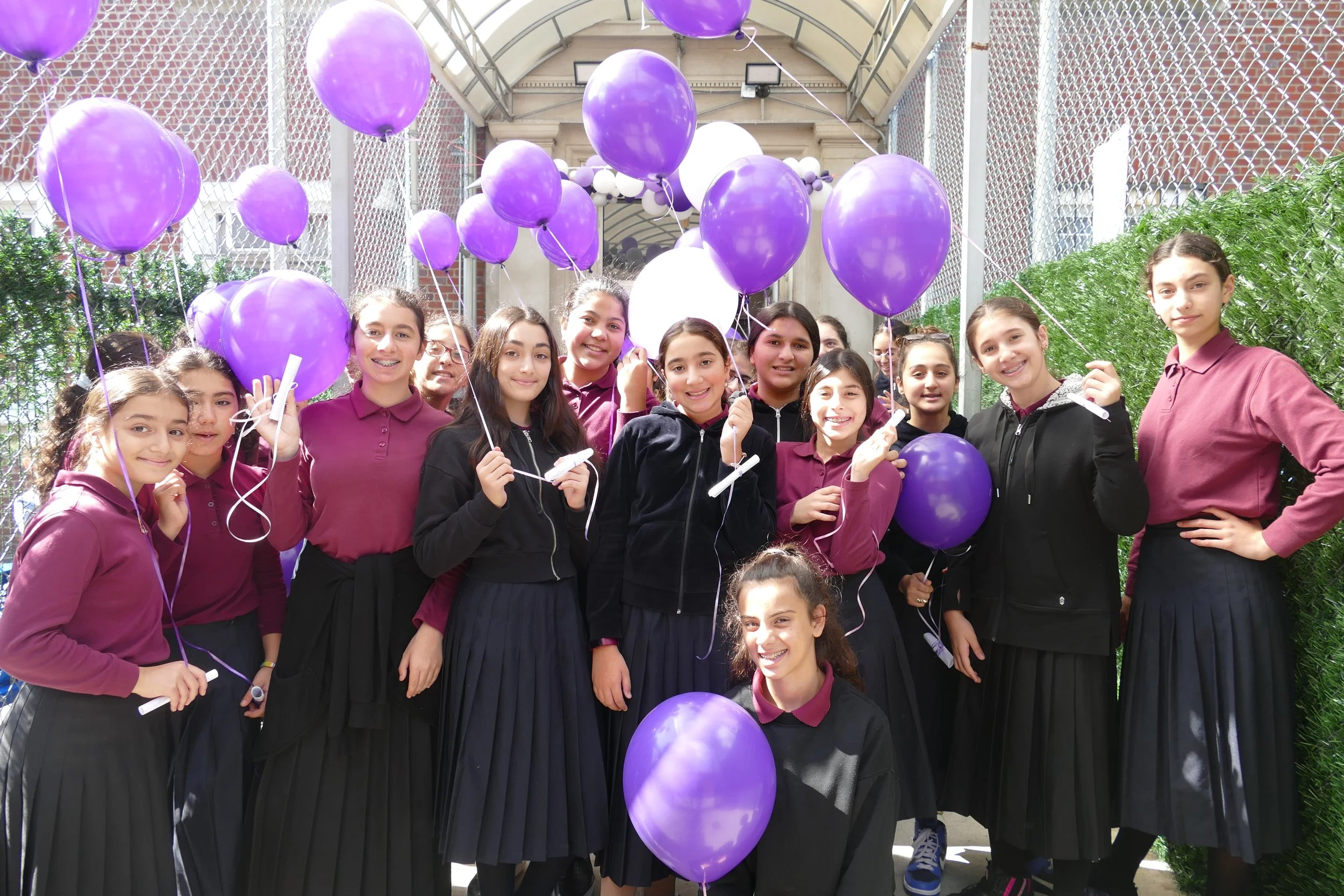 Girls Elementary — Yeshiva Sha'arei Zion