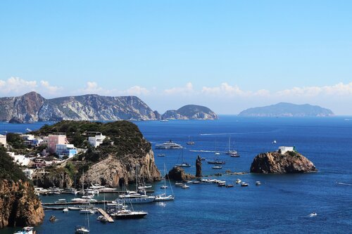 Rome to Ponza Trip Guide — The Citrine Compass