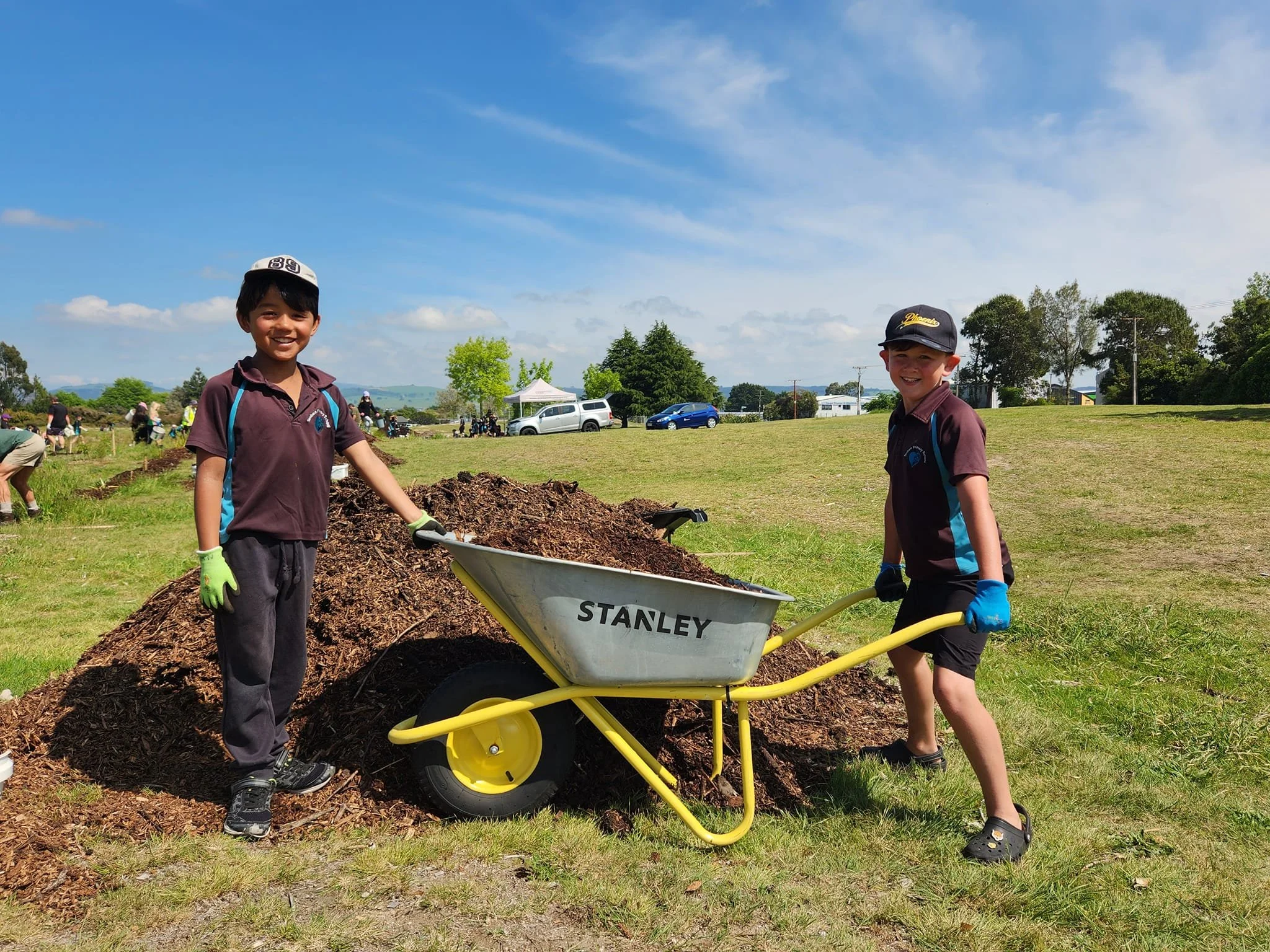 Mulching Days 2022! — Kids Greening Taupō | Learning Through Nature