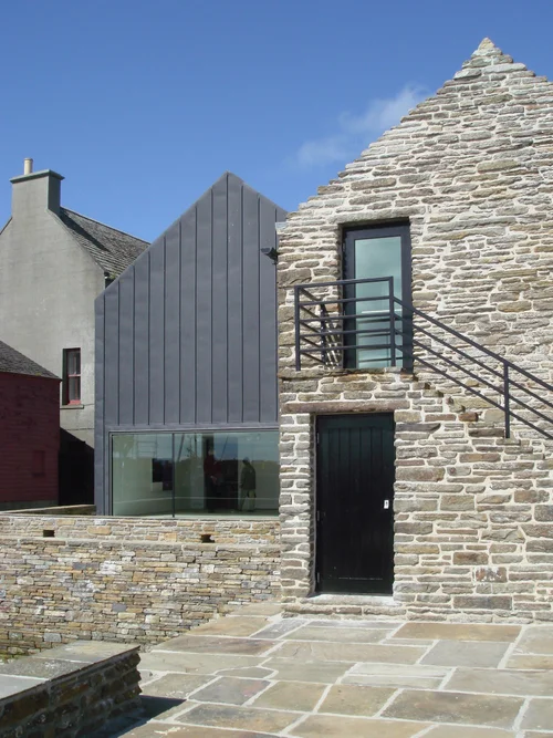 Reiach and Hall Architects