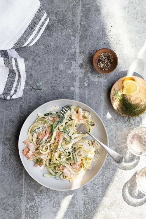 VAN LIFE COOKBOOK — Holly Farrier