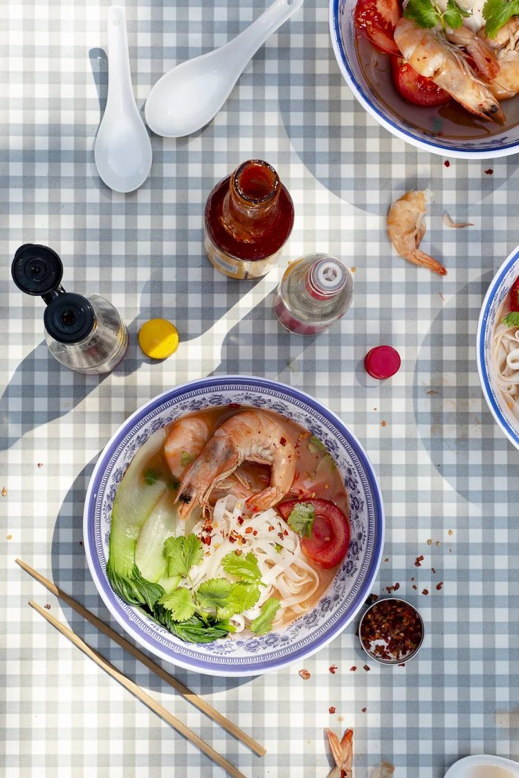 VAN LIFE COOKBOOK — Holly Farrier