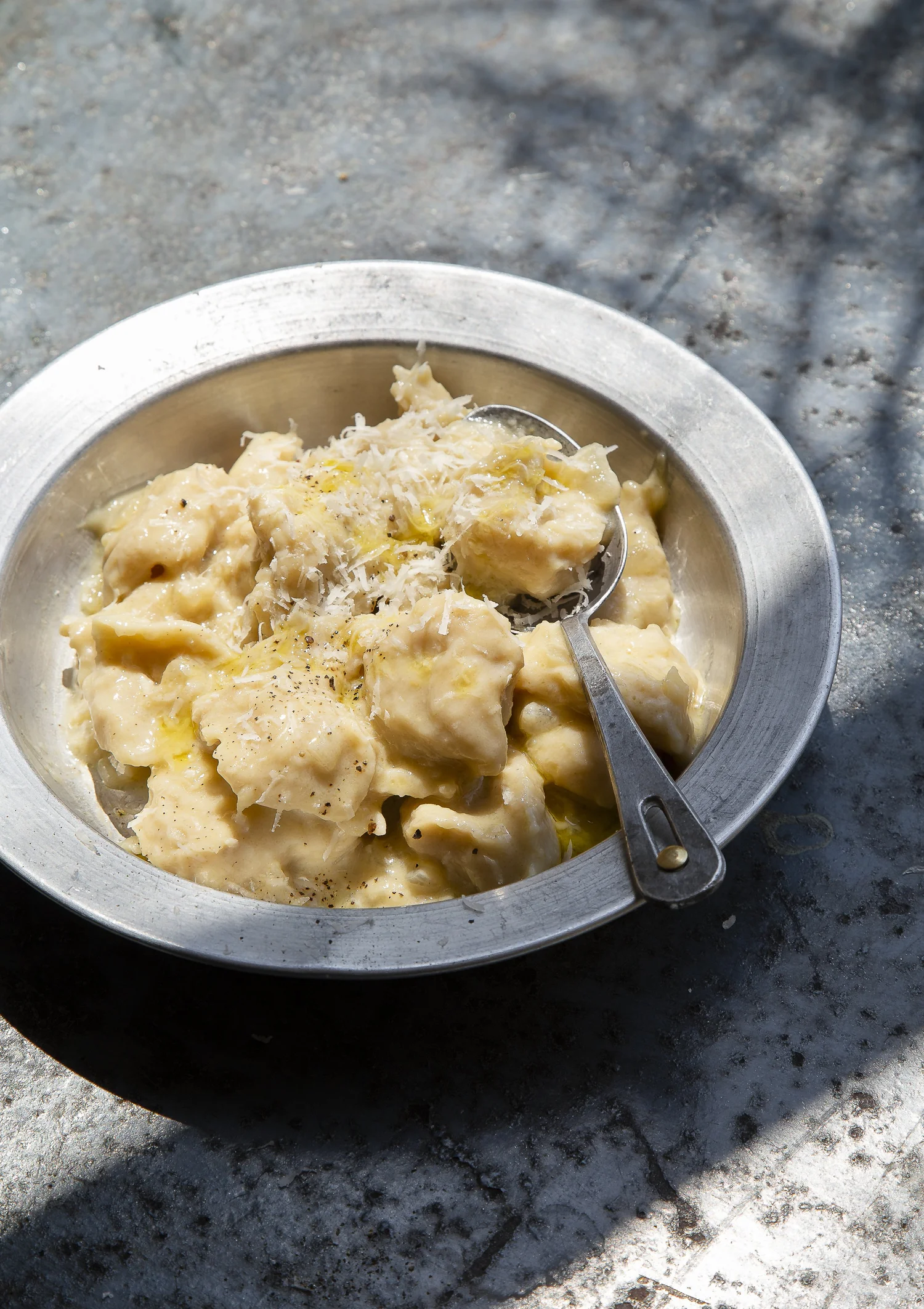 VAN LIFE COOKBOOK — Holly Farrier