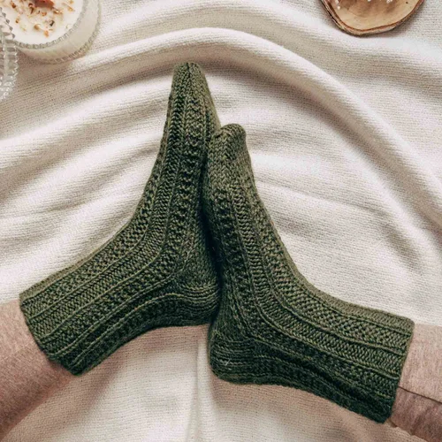Easy Cozy Striped Socks Knitting Pattern - Snuggly Socks — Whileberry ...