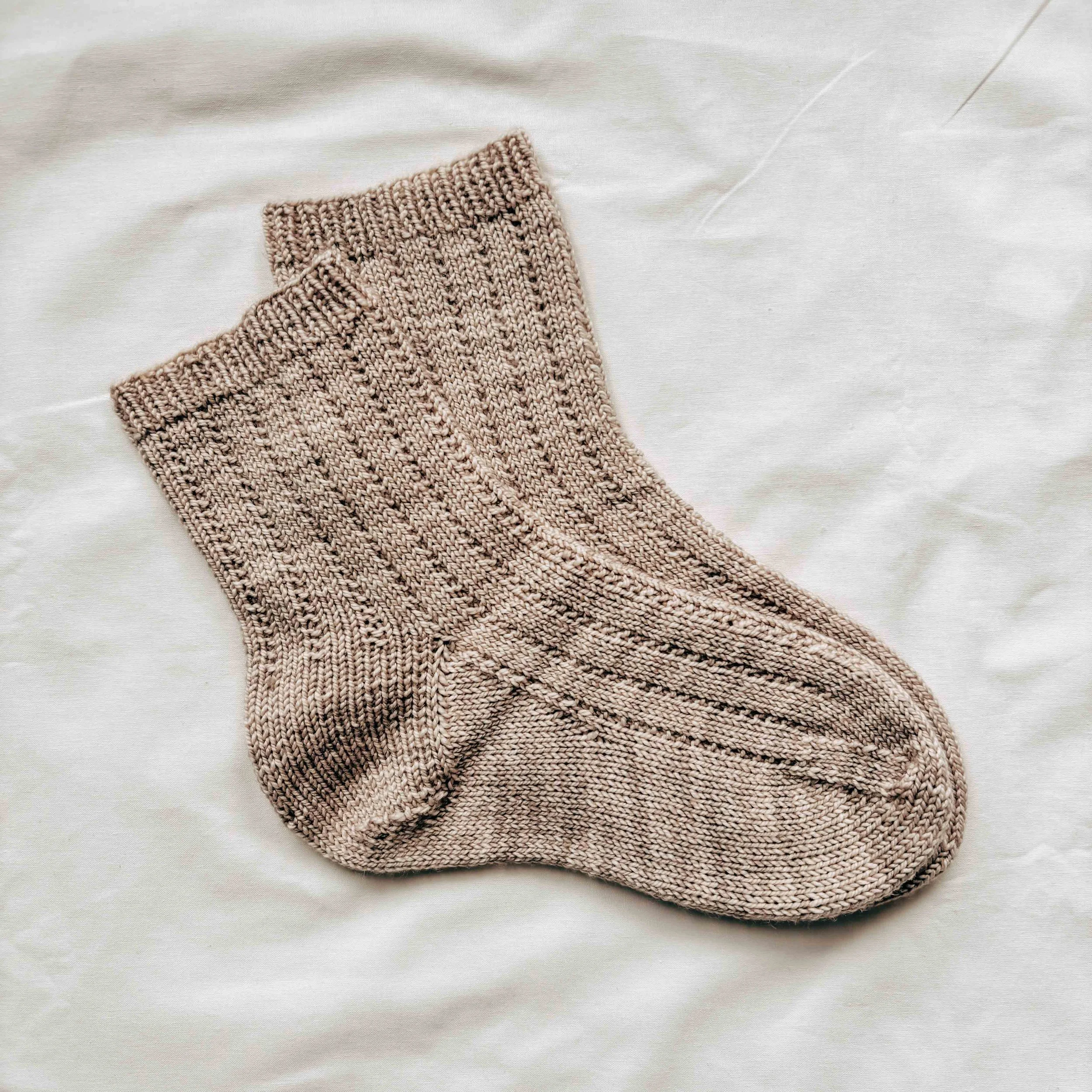 Cedar Socks Knitting Pattern — Whileberry | Modern Knitting Patterns ...