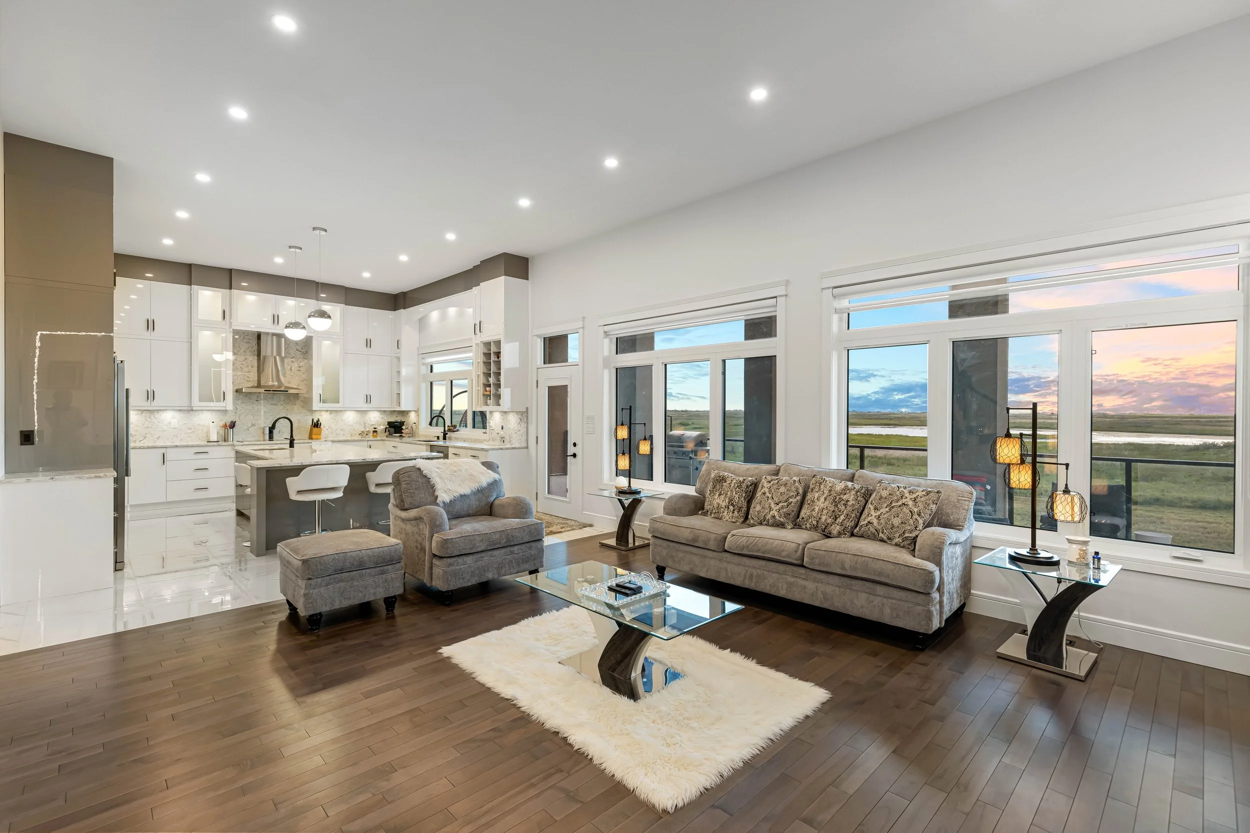 Contact — Morrison '87 Realty