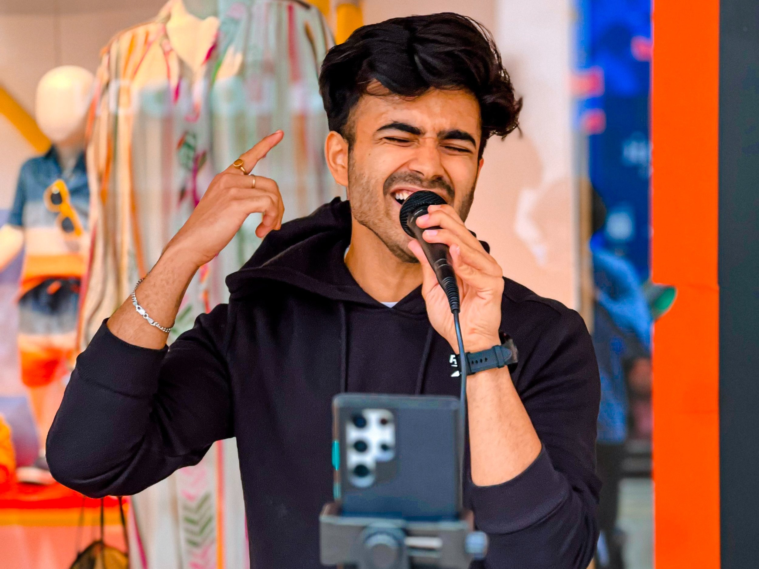 Anurag Kumar - Bollywood Singer in London, UK