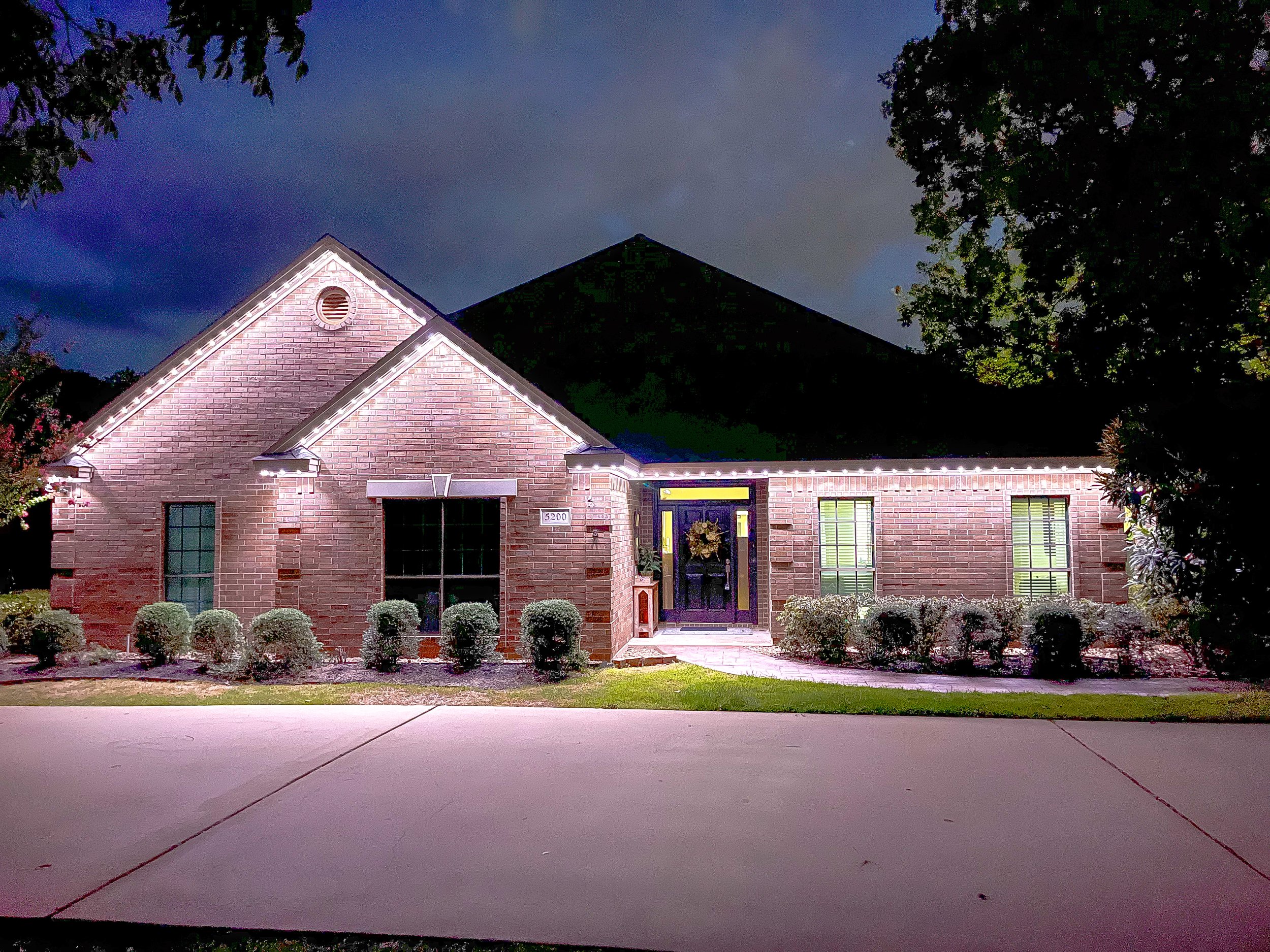 Aurora Lights | Outdoor Lighting Installation Company