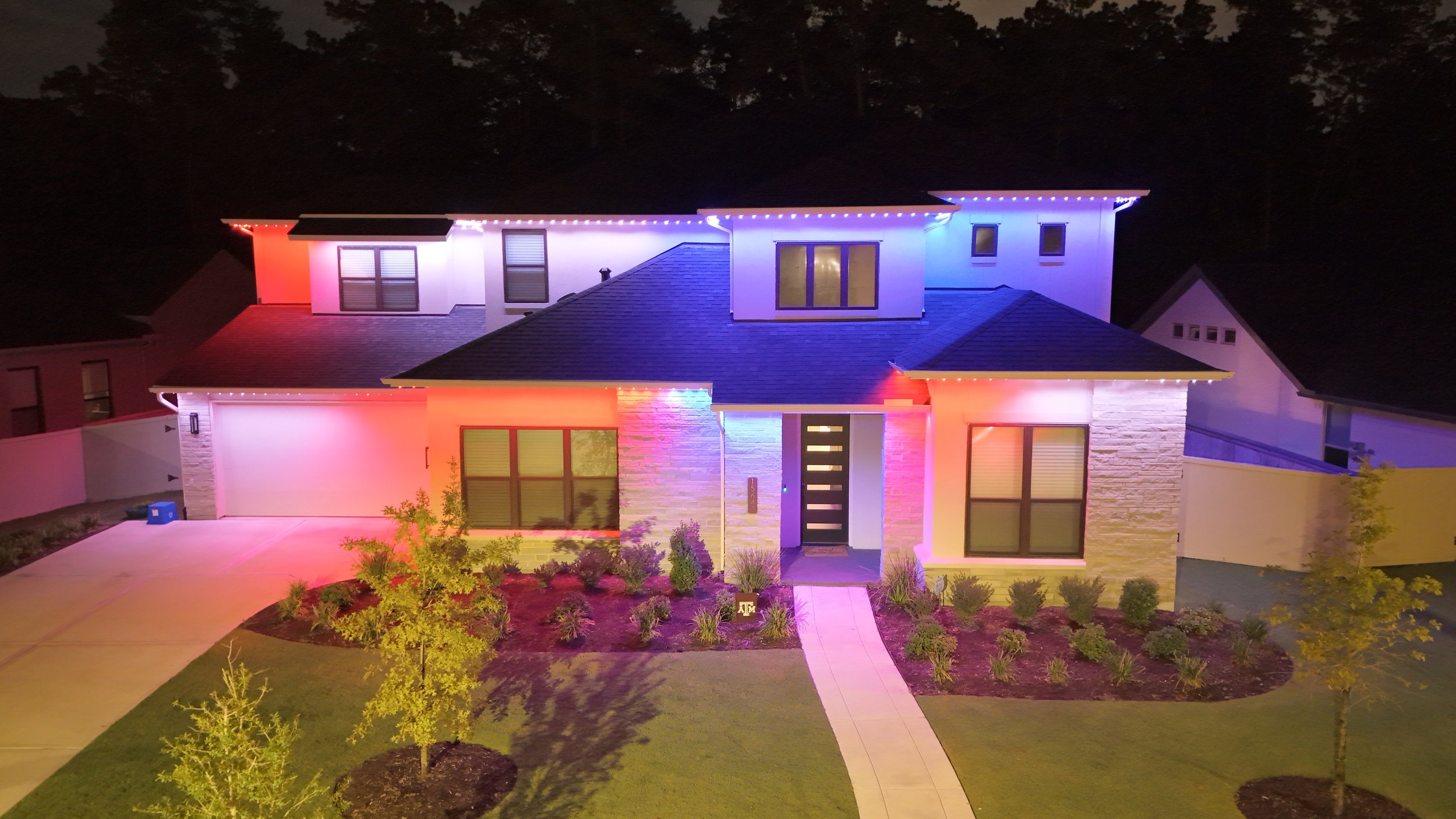 Aurora Lights | Outdoor Lighting Installation Company