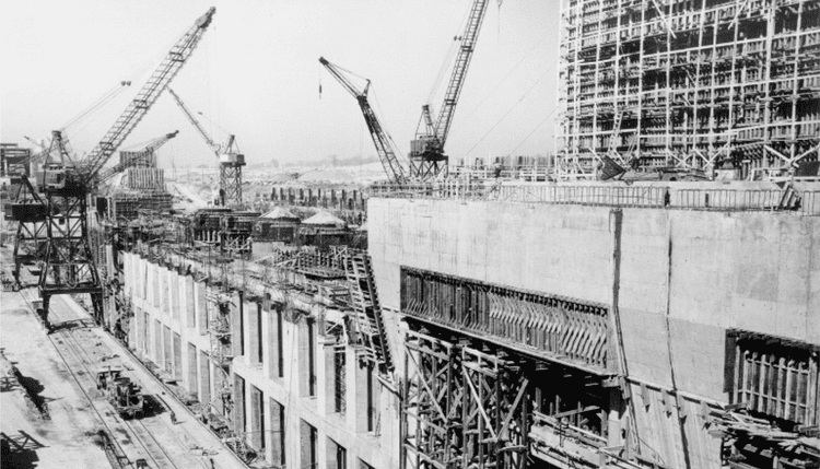 History — PEAVEY COMPANIES