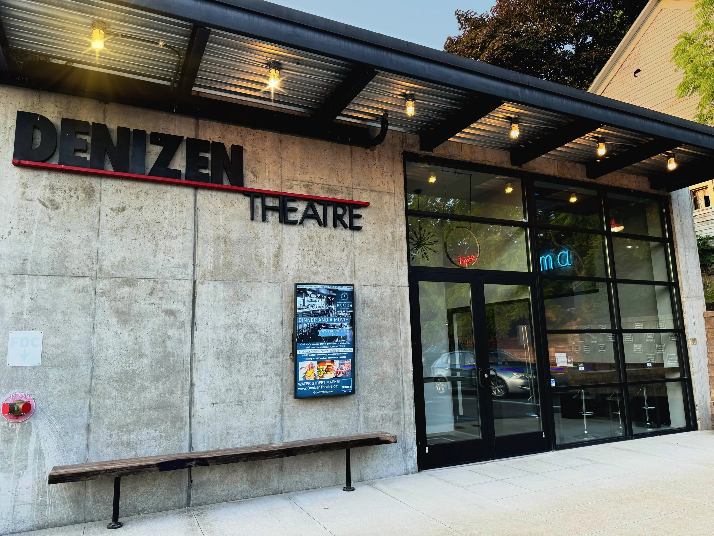 DENIZEN Theatre