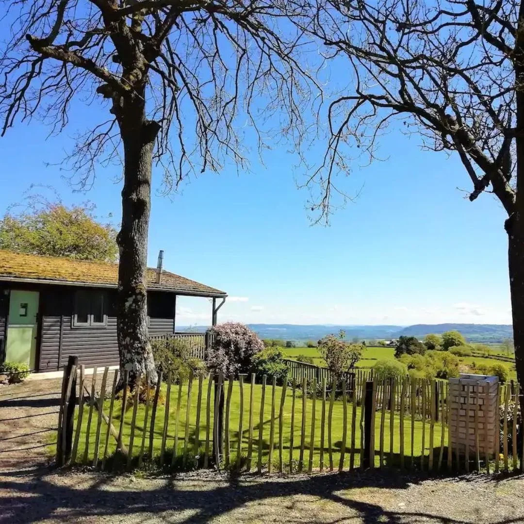 Our Lodges — HAY VIEW LODGES