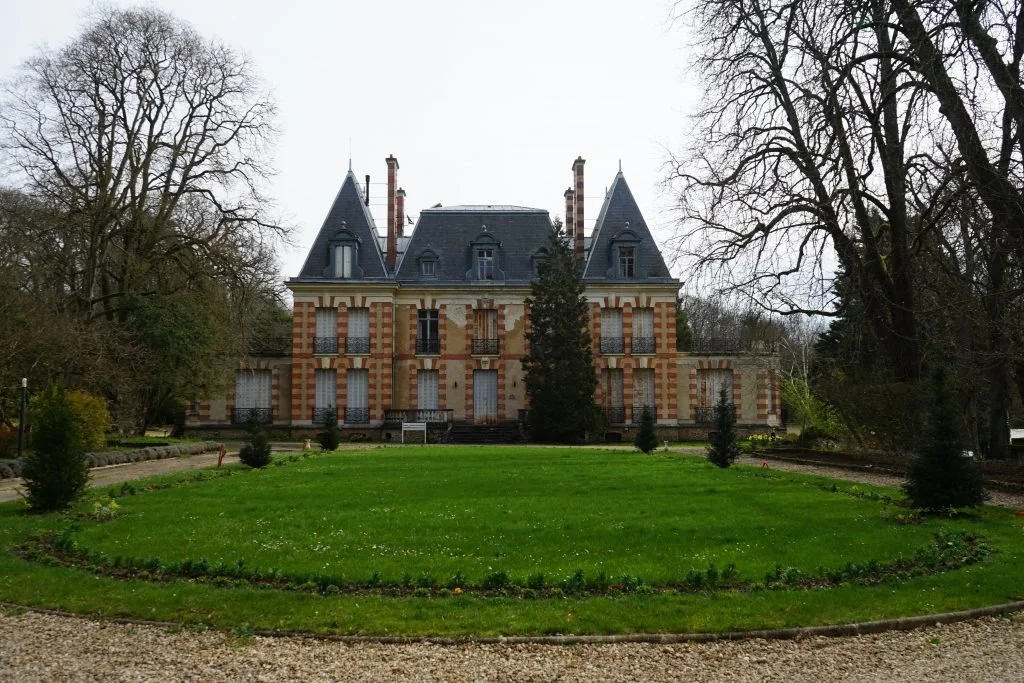 Carré - l'école de l'aménagement intérieur du bâtiment