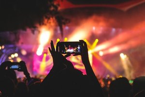 10 Tips on Concert Safety | imabi