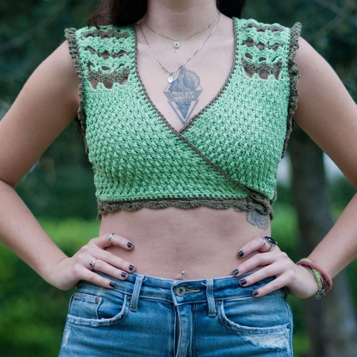 Reversible Knot Mesh Top Crochet Pattern — Bloodimaryart
