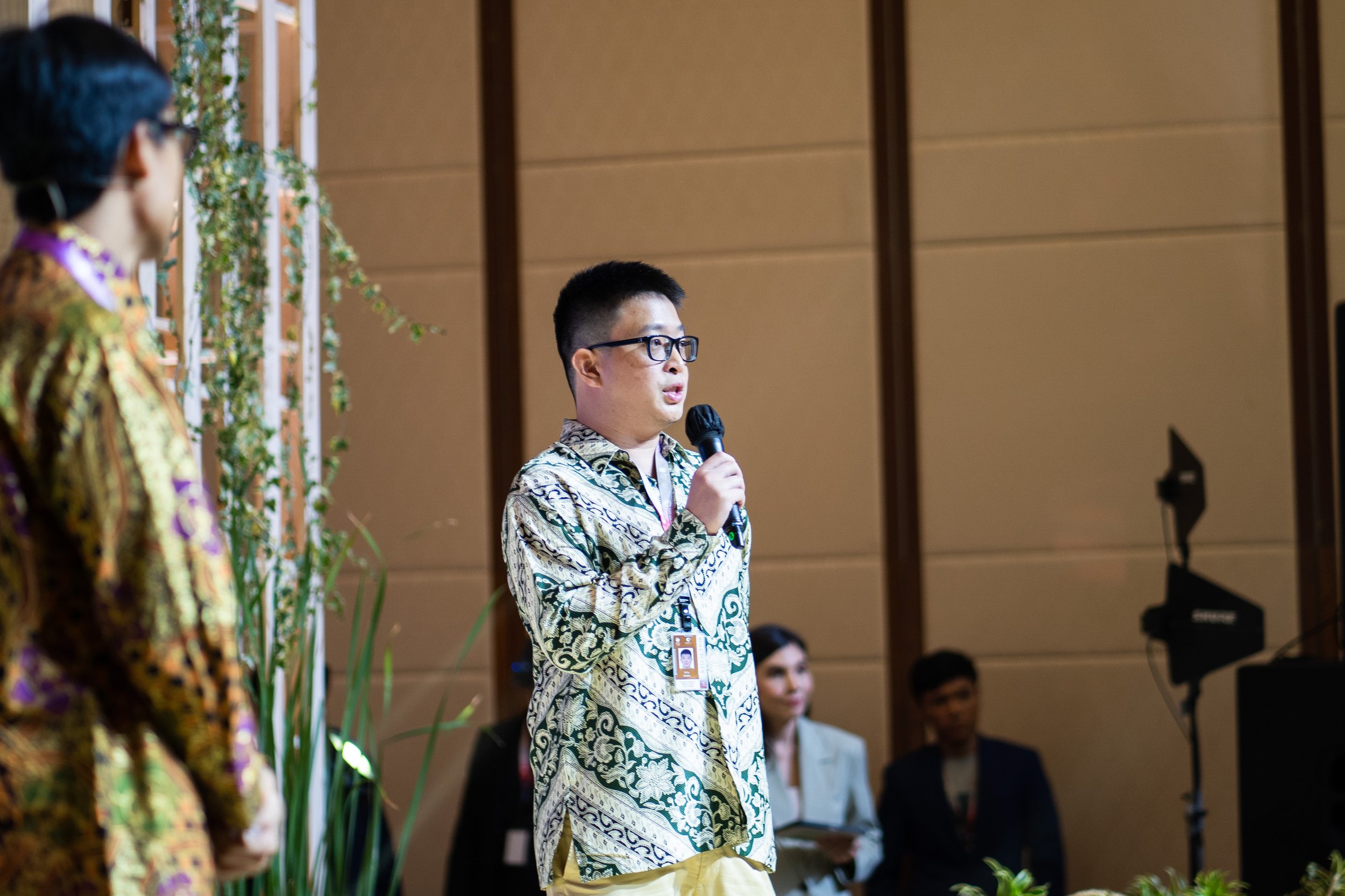 Reviews 1 — BANIQL