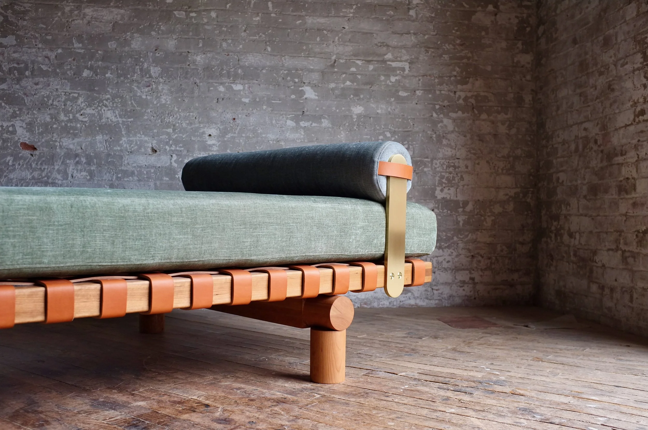 MICHAEL ROBBINS FURNITURE STUDIO