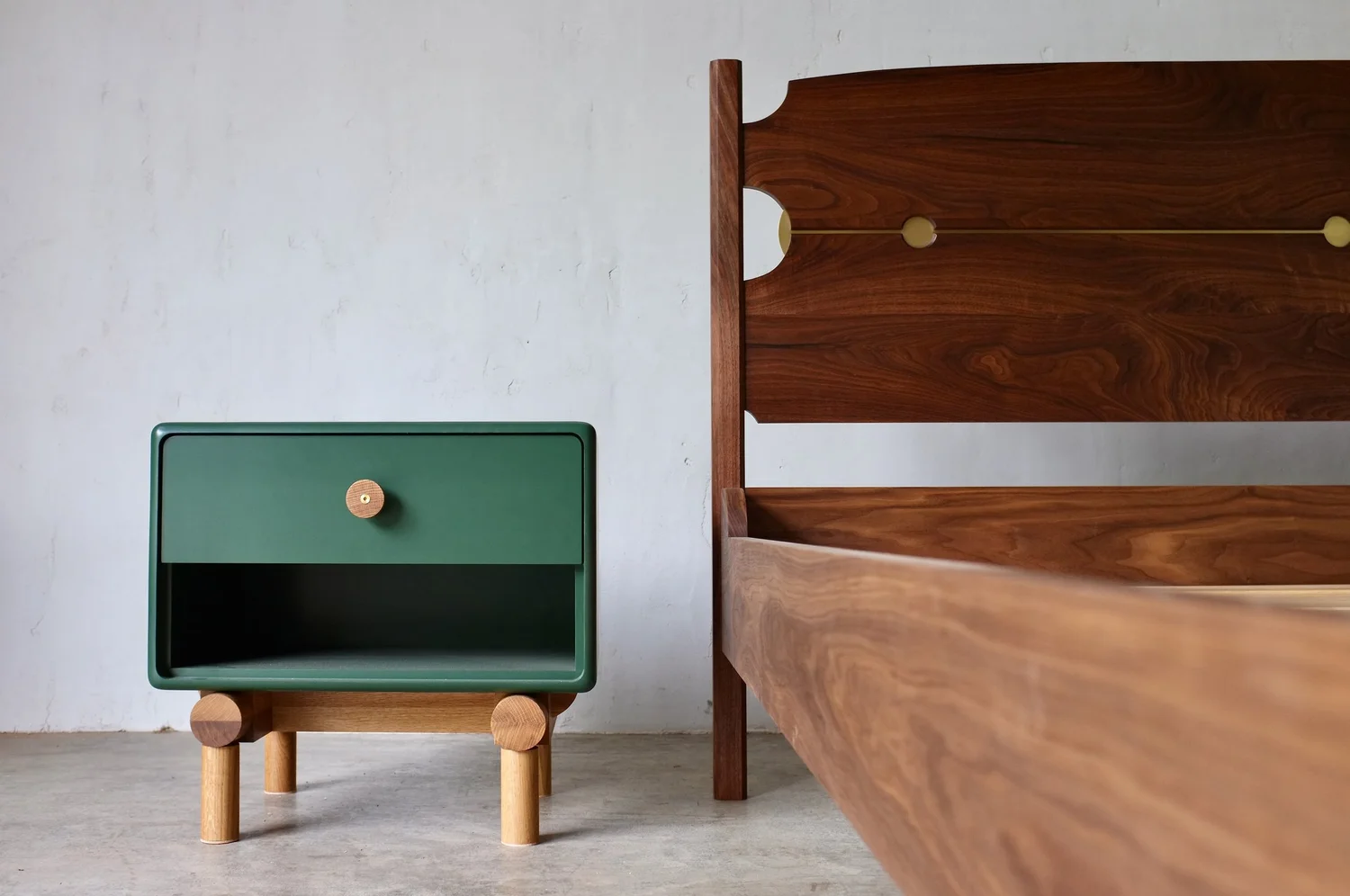 MICHAEL ROBBINS FURNITURE STUDIO