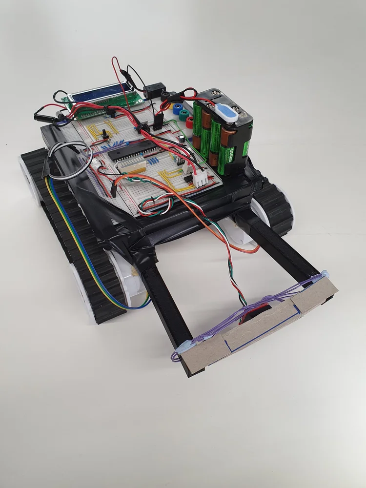 Bomb Defusing Robot — Carlos Firgau