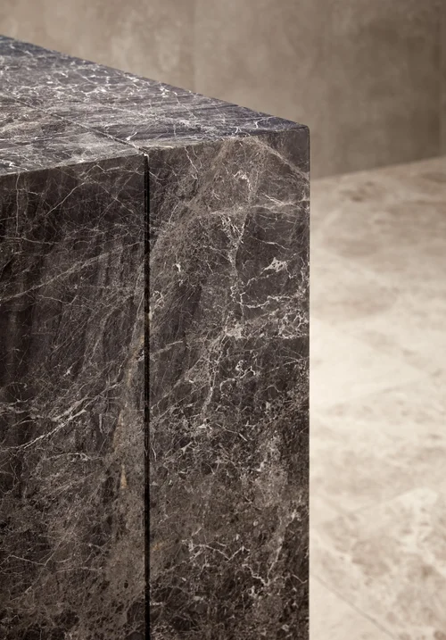 Clough — Workplace — Rezen Studio