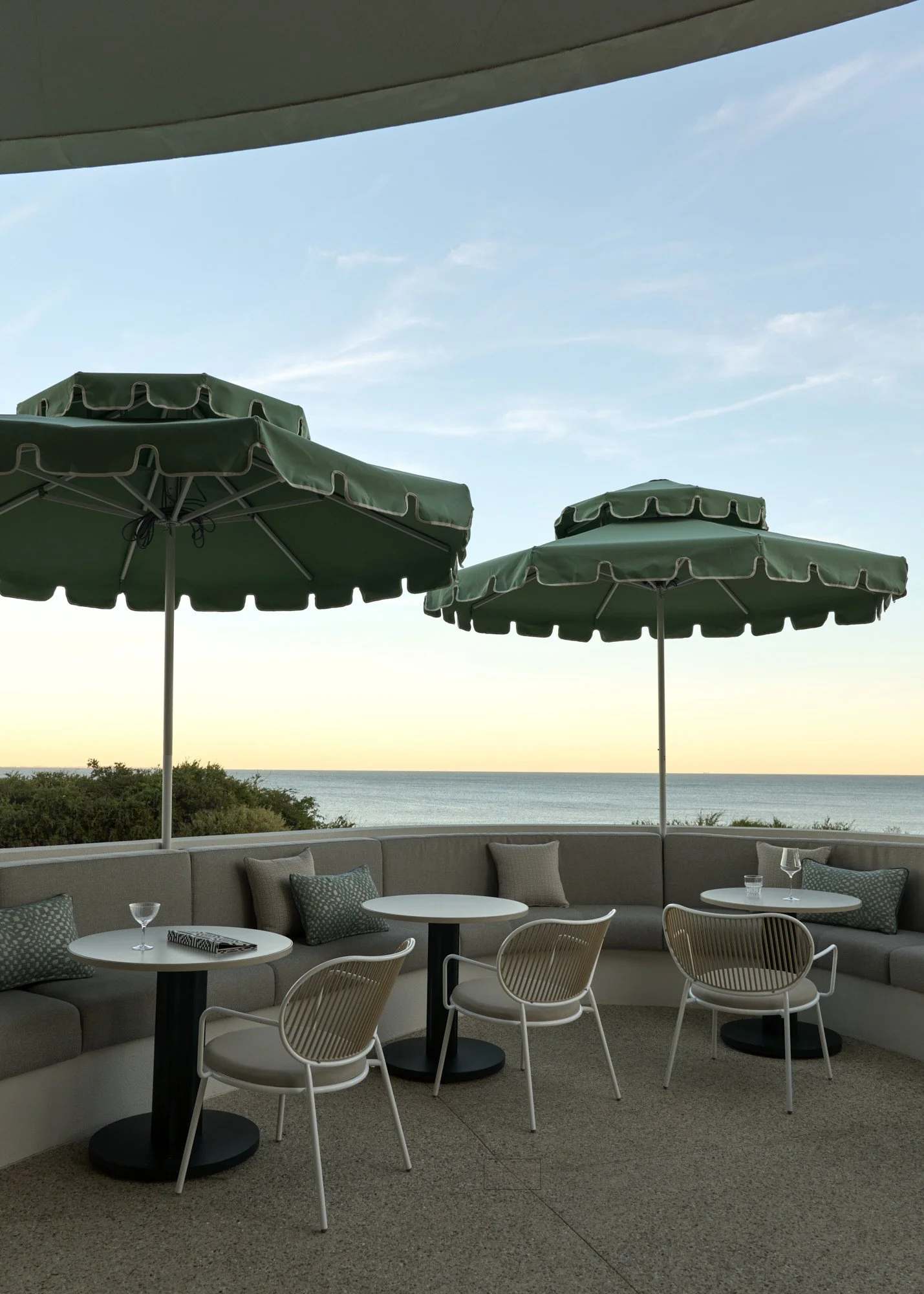 Gibney — Hospitality — Rezen Studio