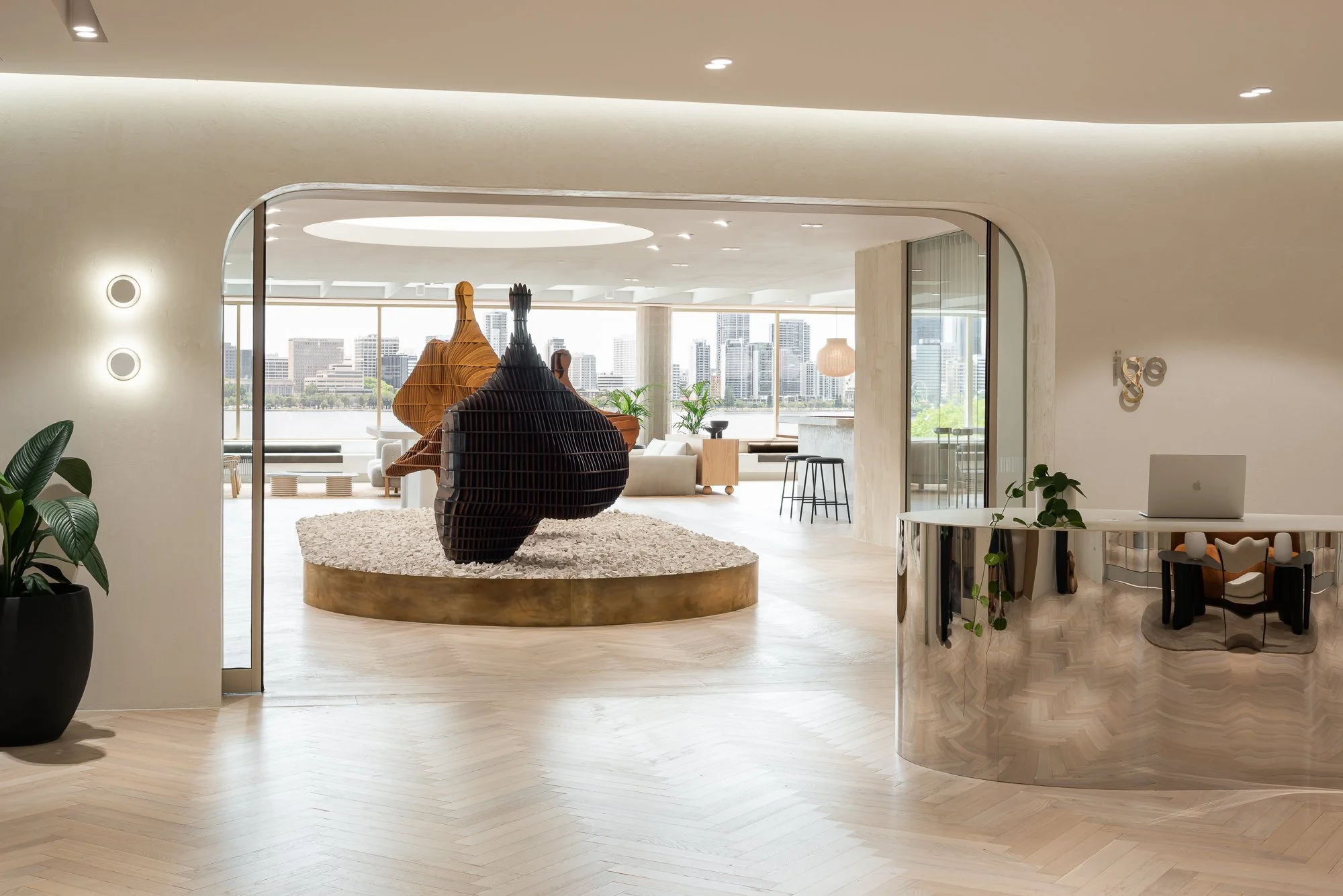 IGO — Workplace — Rezen Studio