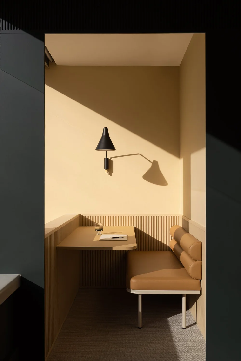 IGO — Workplace — Rezen Studio