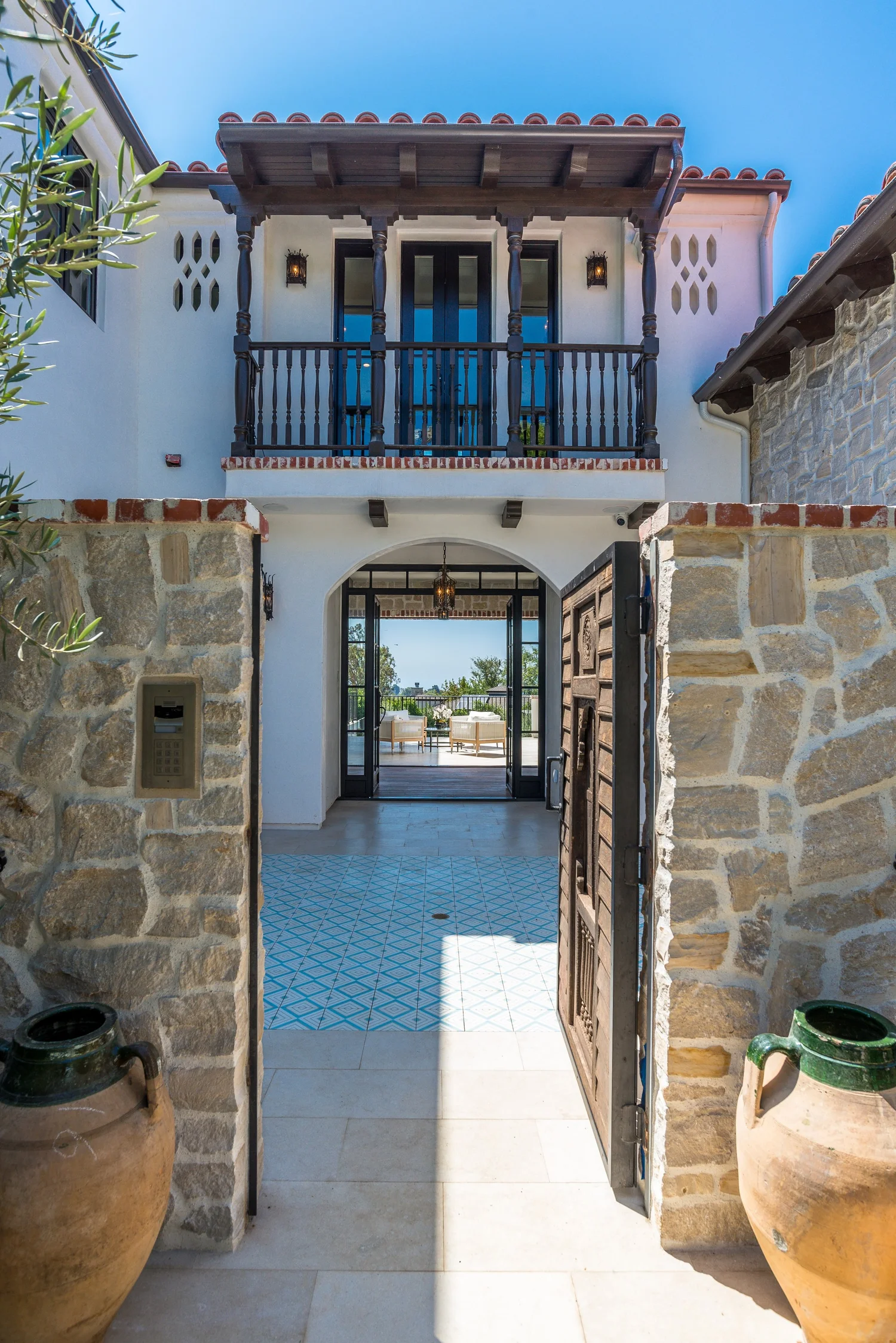 Alcima — Artisan Pacific Homes