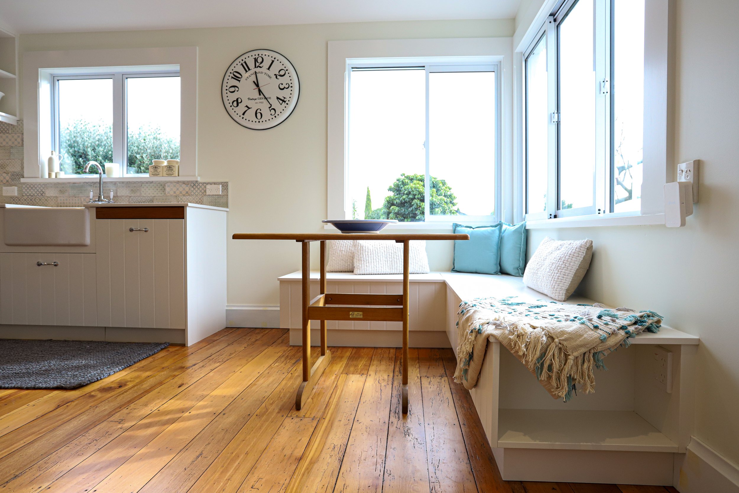 Custom Entranceway and Seating Joinery by The Custom Space