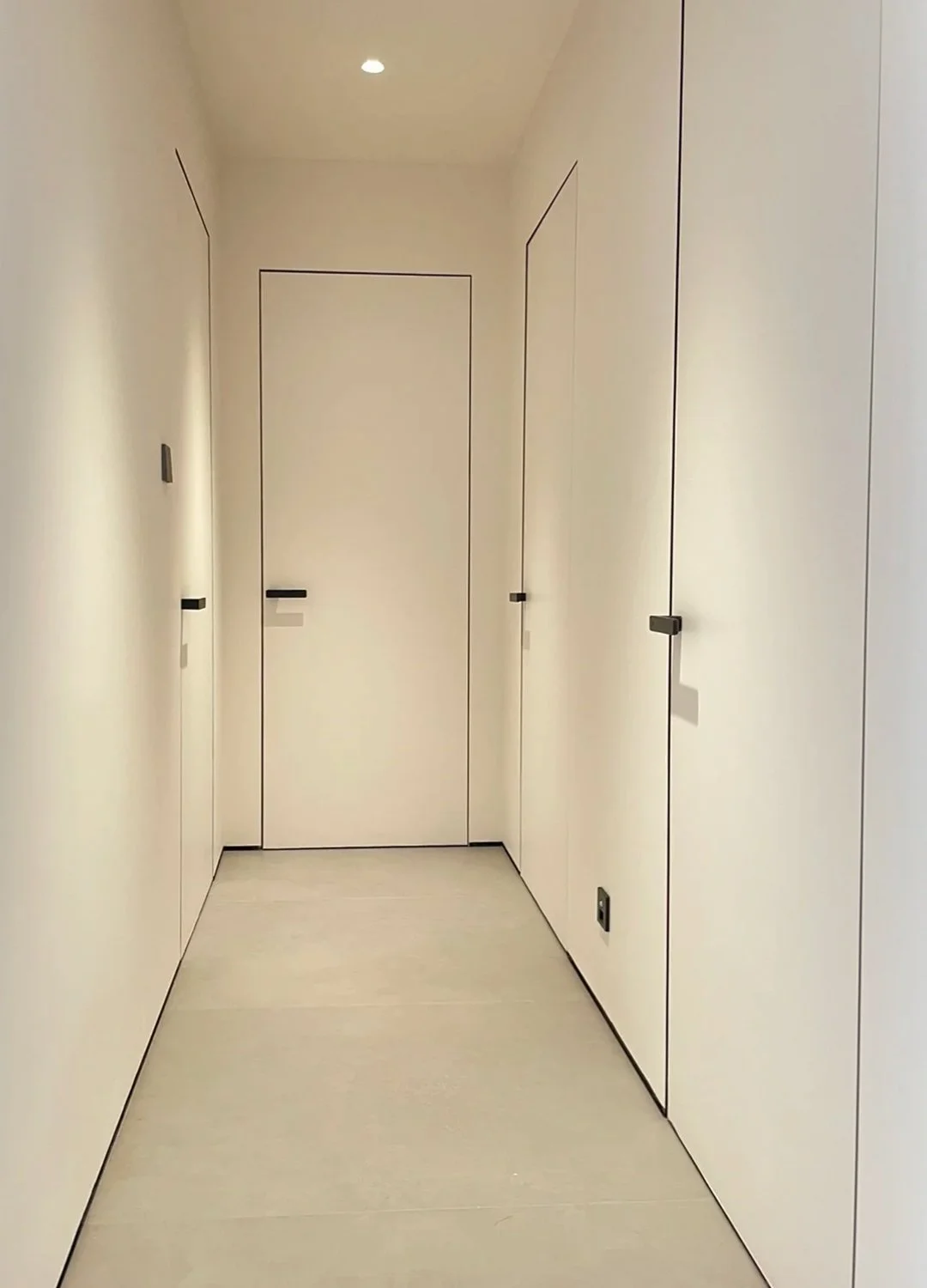Velto Collection — 8DOORS