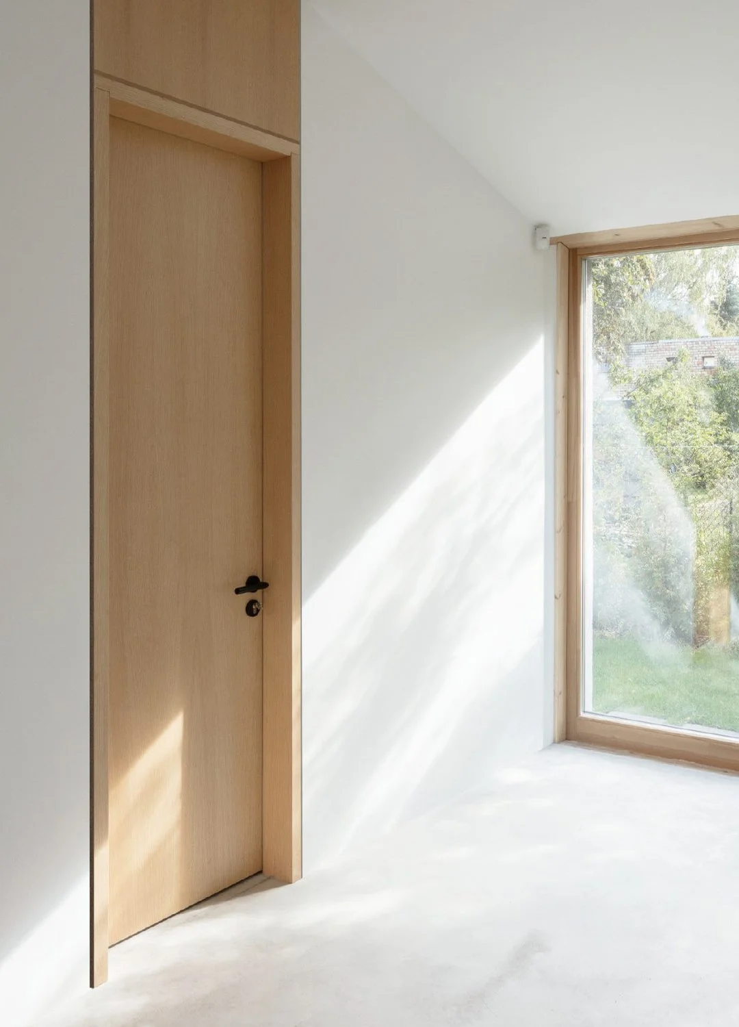 Essential Collection — 8DOORS