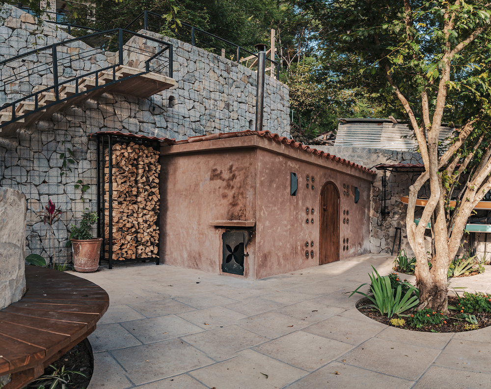 Casa Floresta: Luxury Yoga Retreat Center and Cacao Ceremonies Guatemala
