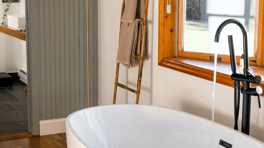 Elegant Plumbing Fixtures — Guy Gunter Home