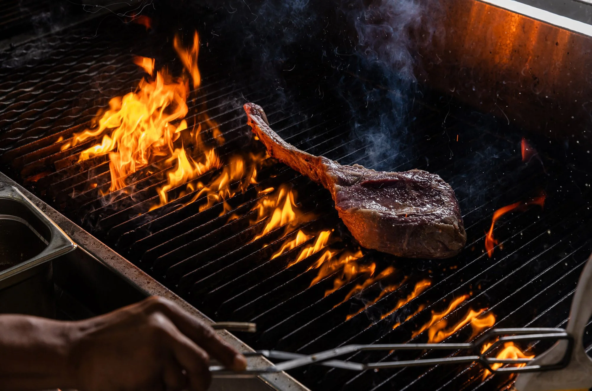 Contact | 7 Cutz Steakhouse