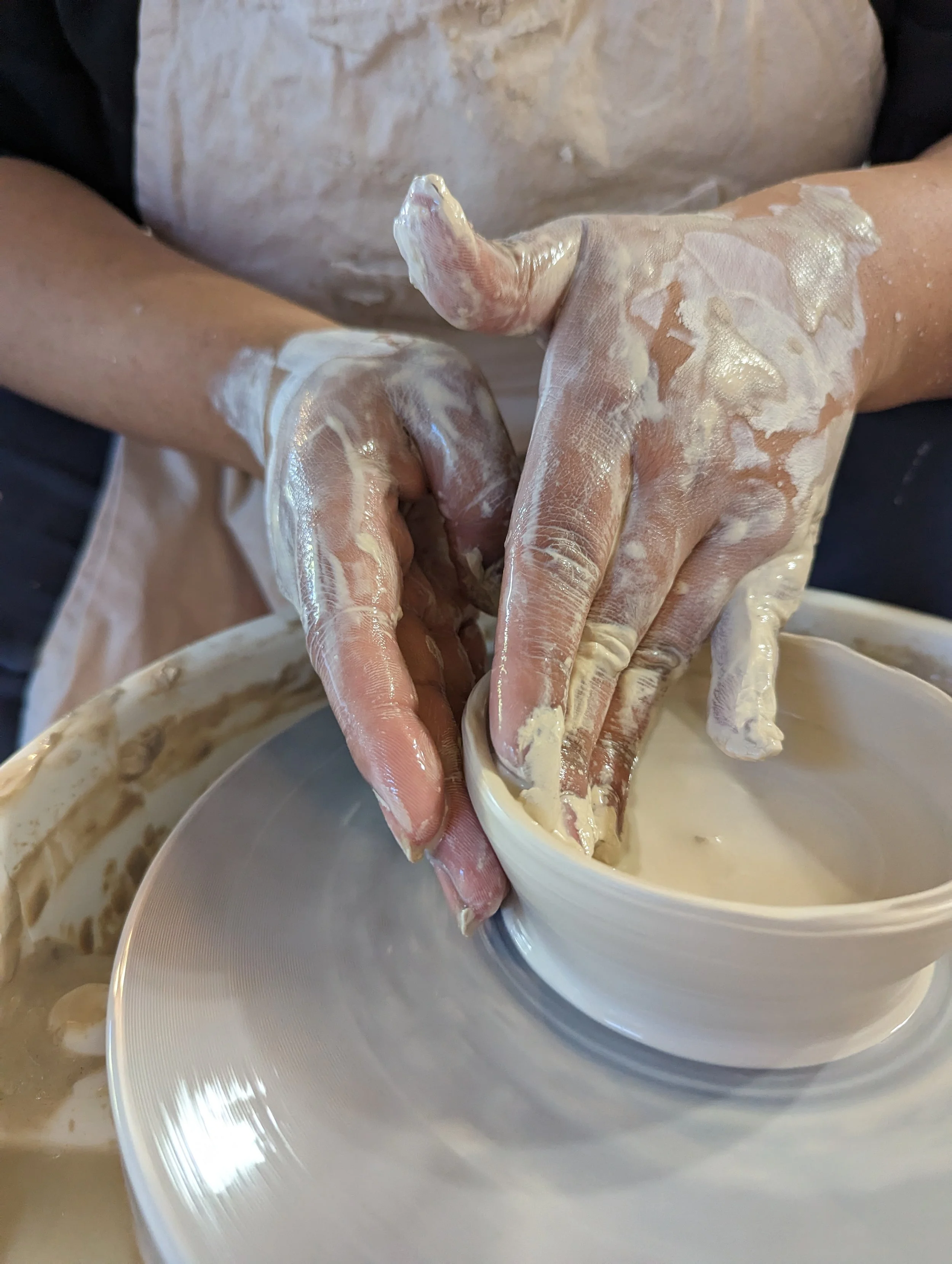 Waveform Ceramics | Beginner Pottery Classes in Oakland, CA