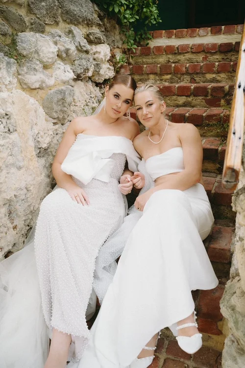 HOLLY MUDGE MAKEUP ARTIST